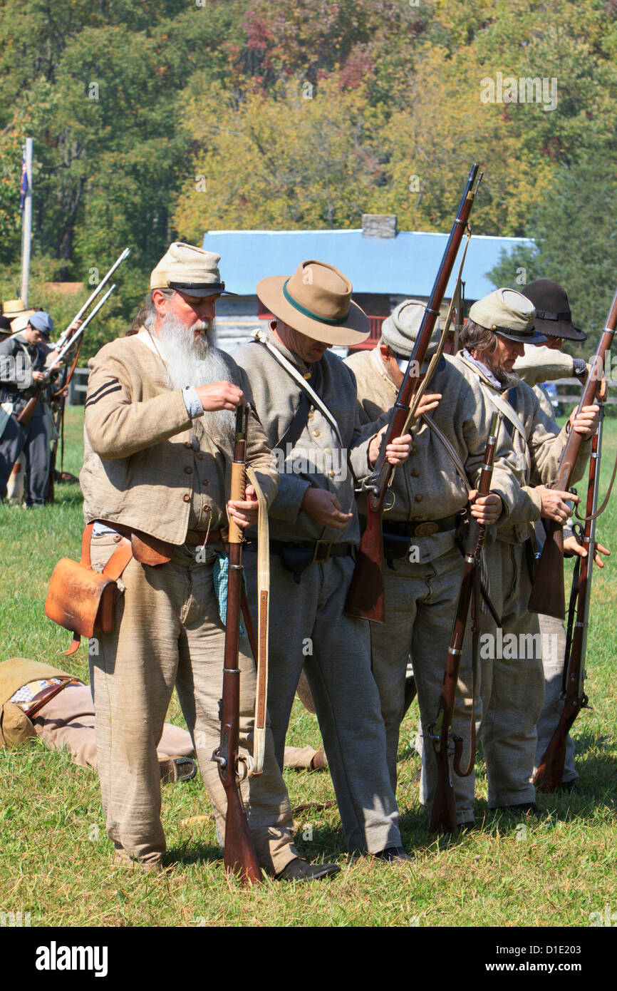 Civil war reenactors hi-res stock photography and images - Alamy