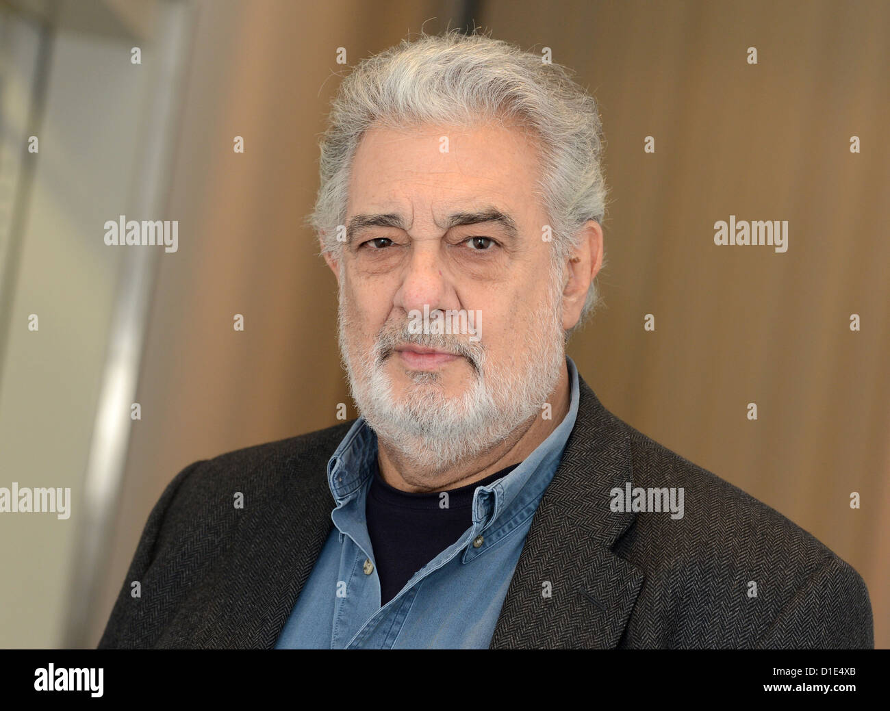 Placido domingo singer hi-res stock photography and images - Alamy