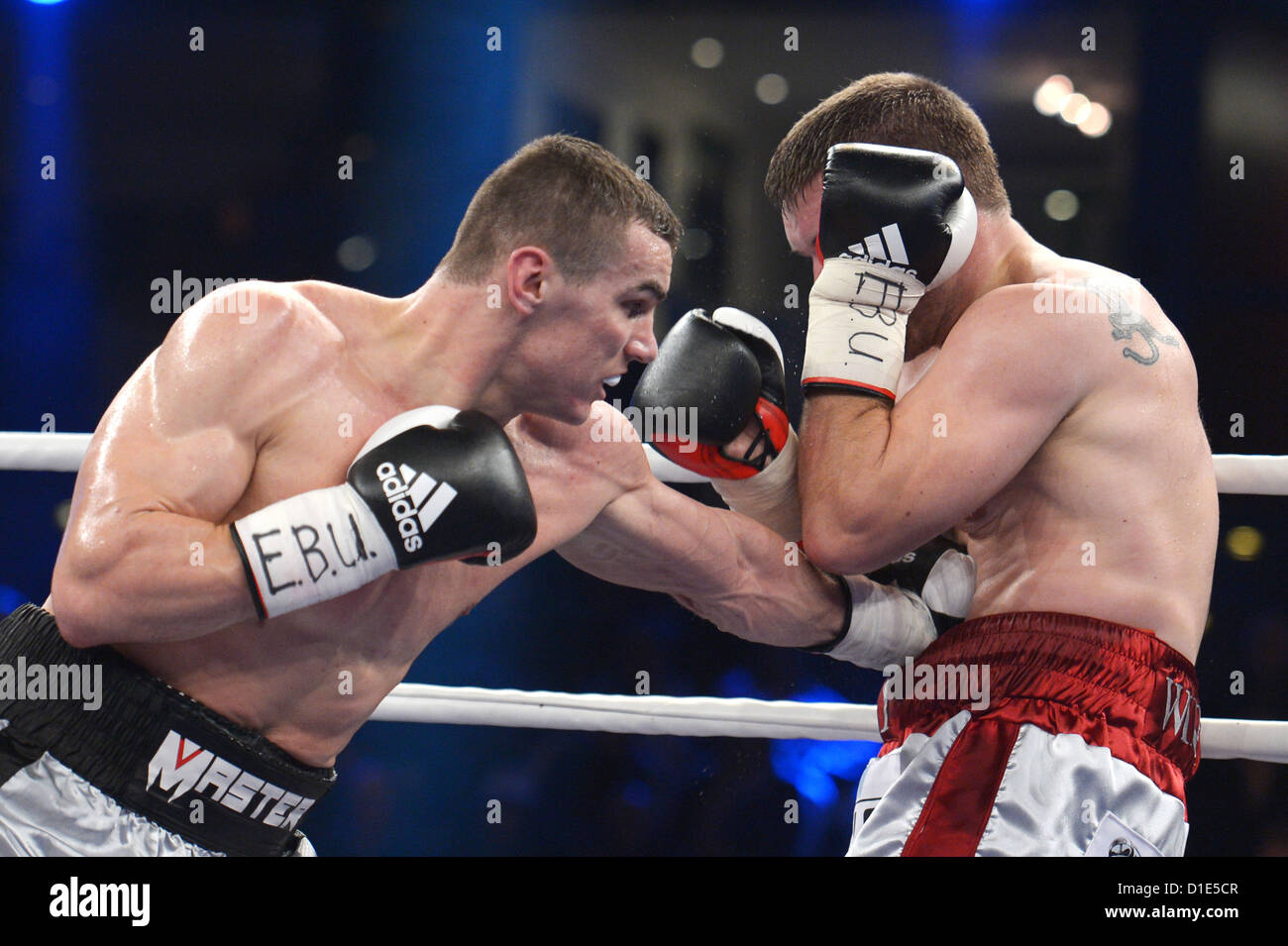 Polish boxer Mateusz Masternak (L) and the Finn Juho Haapoja box at the ...
