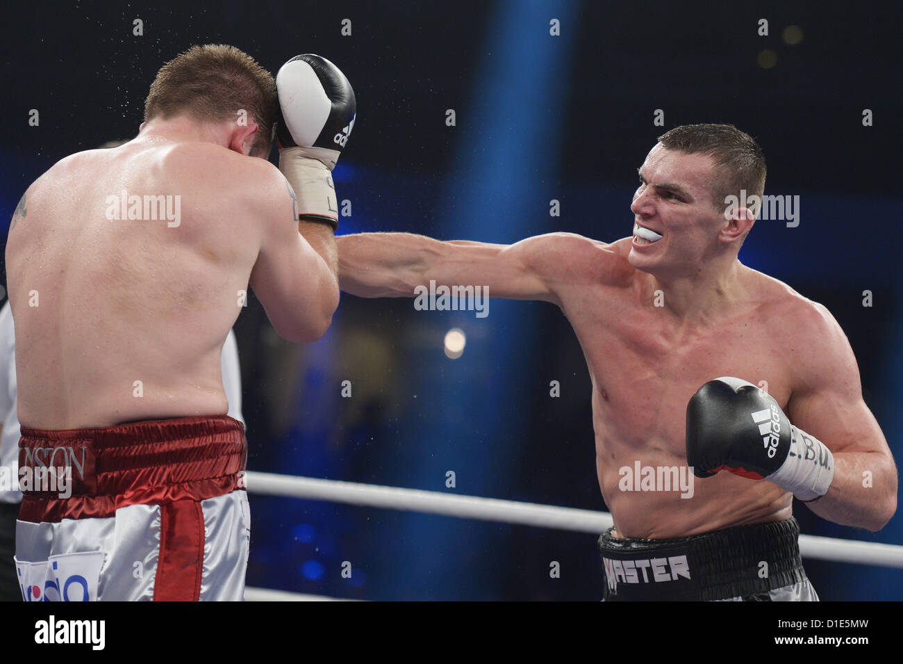Polish boxer Mateusz Masternak (R) and the Finn Juho Haapoja box at the ...