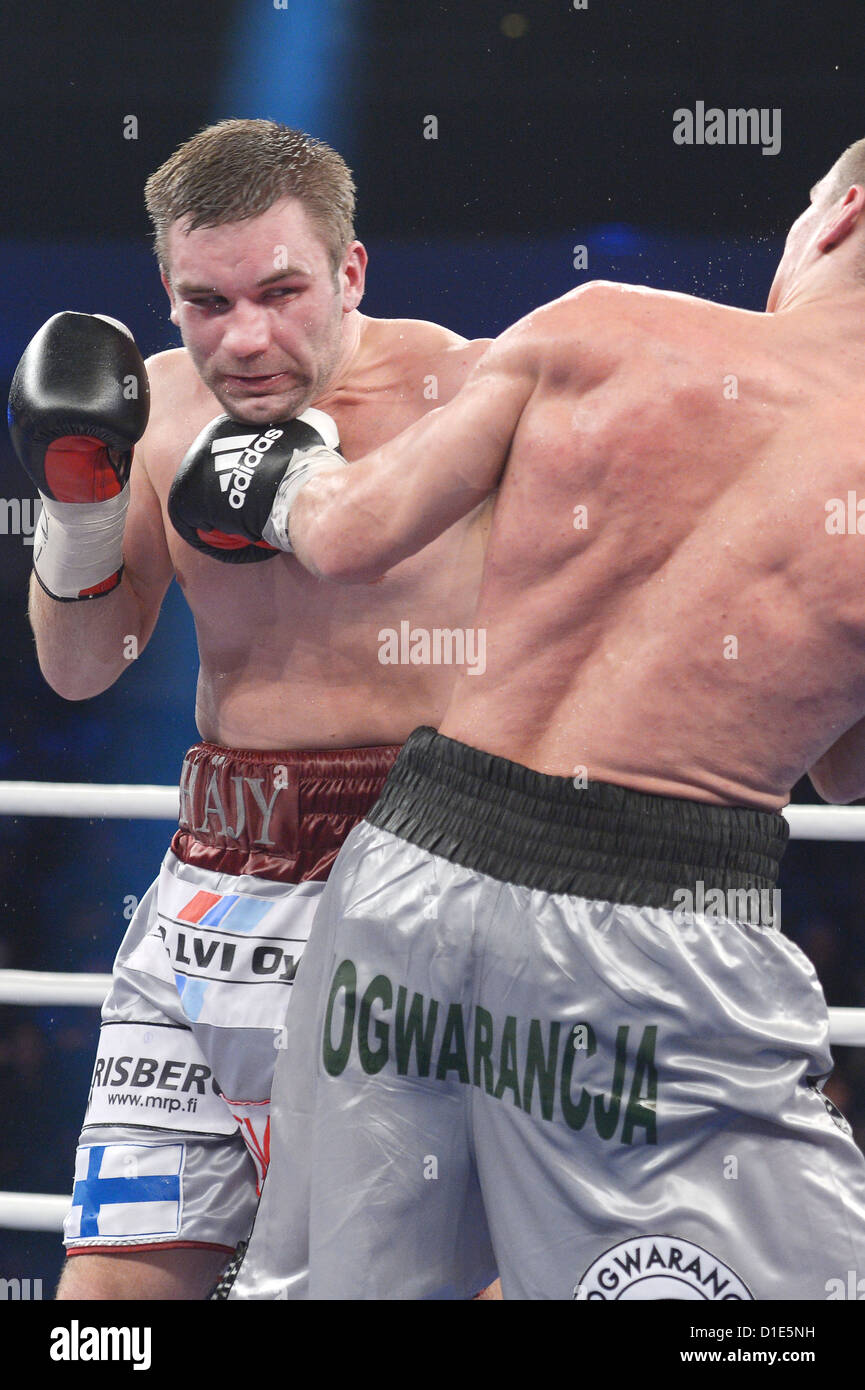 Polish boxer Mateusz Masternak (R) and the Finn Juho Haapoja box at the ...