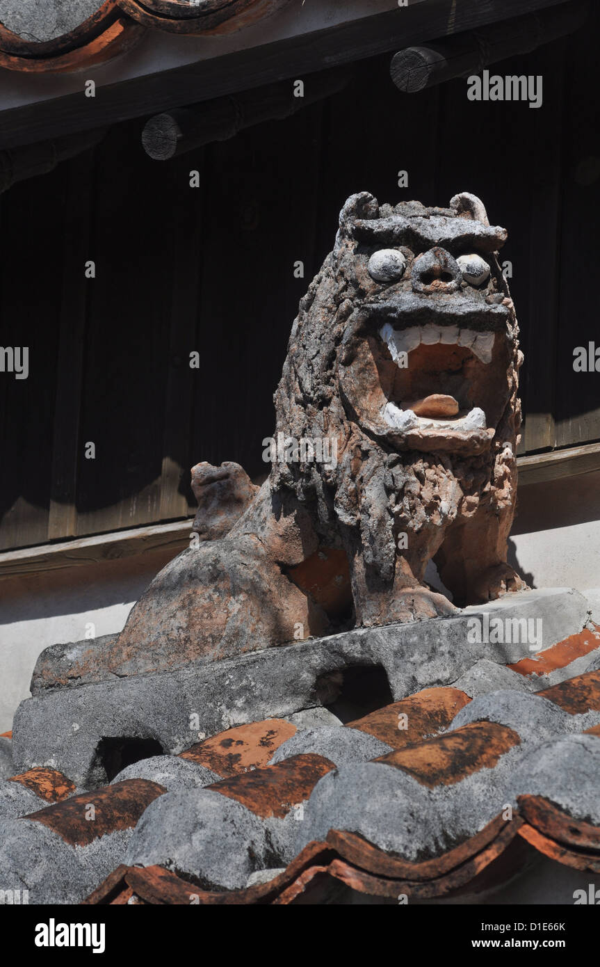 Naha (Okinawa, Japan), Shisa statue, a traditional Ryukyuan home ...