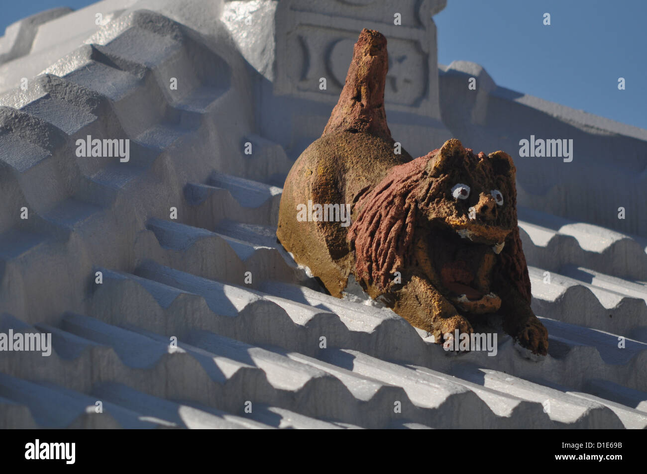 Traditional ryukyuan shisa hi-res stock photography and images - Alamy