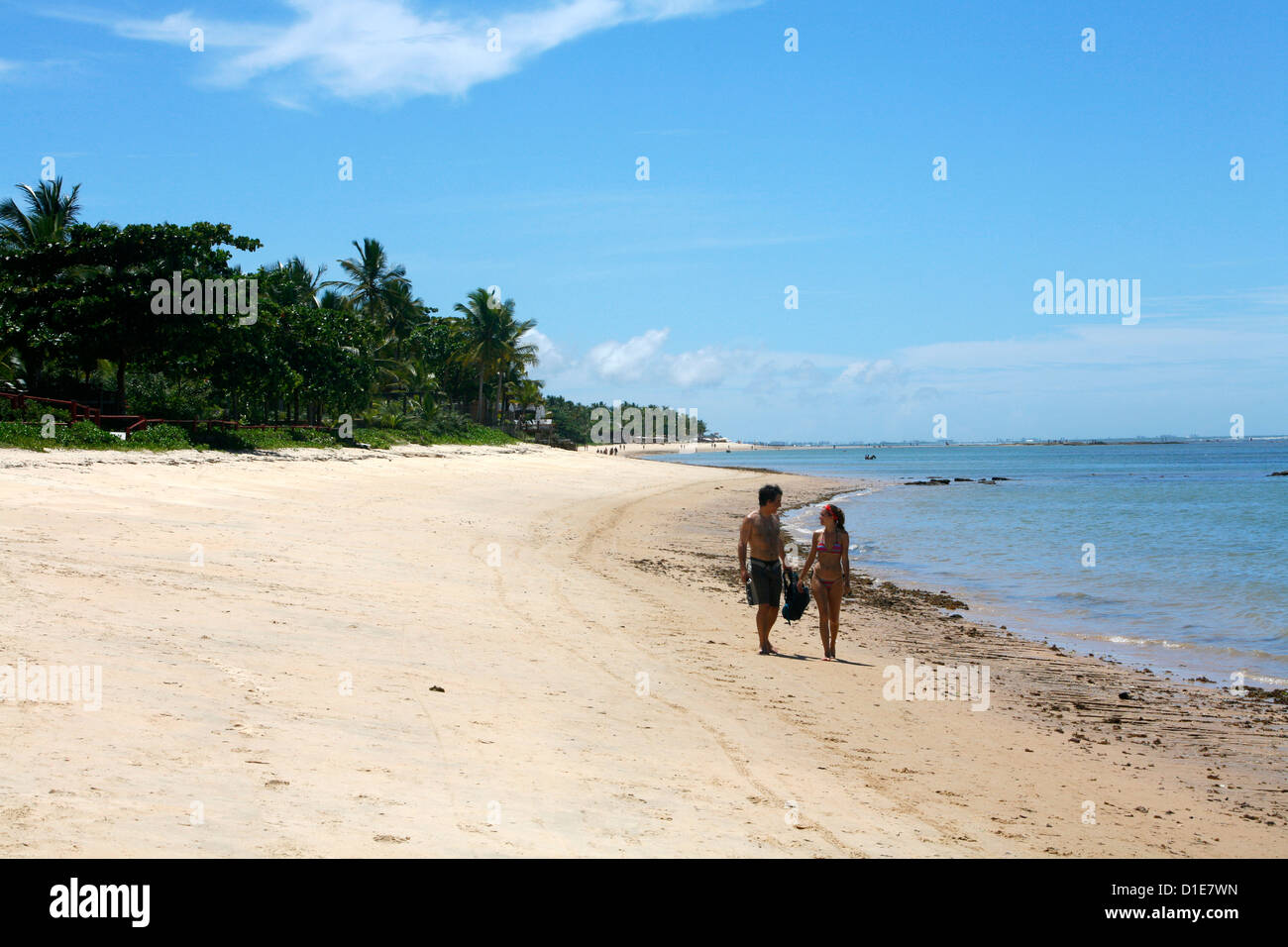 People at Parracho Beach, Arraial d'Ajuda, Bahia, Brazil, South America ...