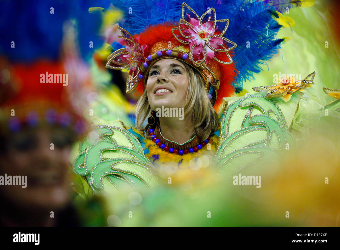 Brazil woman carnival costumes hi-res stock photography and images - Alamy