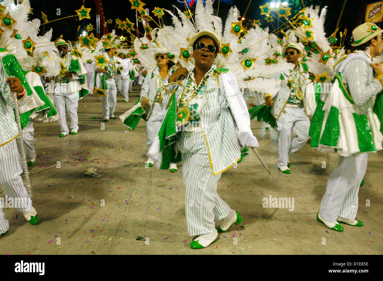 Woman rio carnival hi-res stock photography and images - Alamy