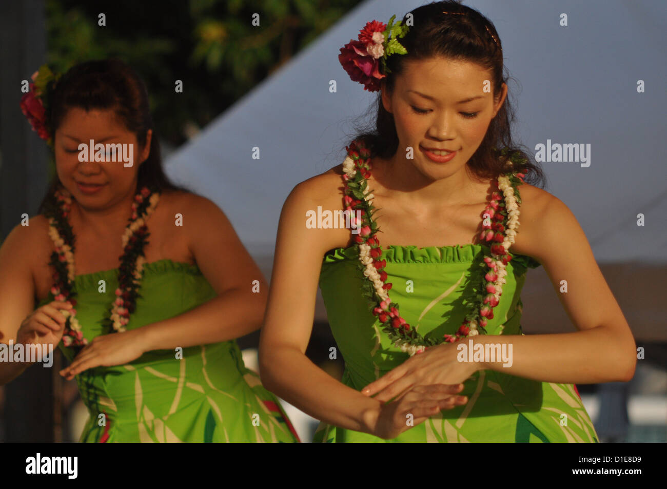 Naha (Okinawa, Japan), Hawaiian Hula dancers Stock Photo - Alamy