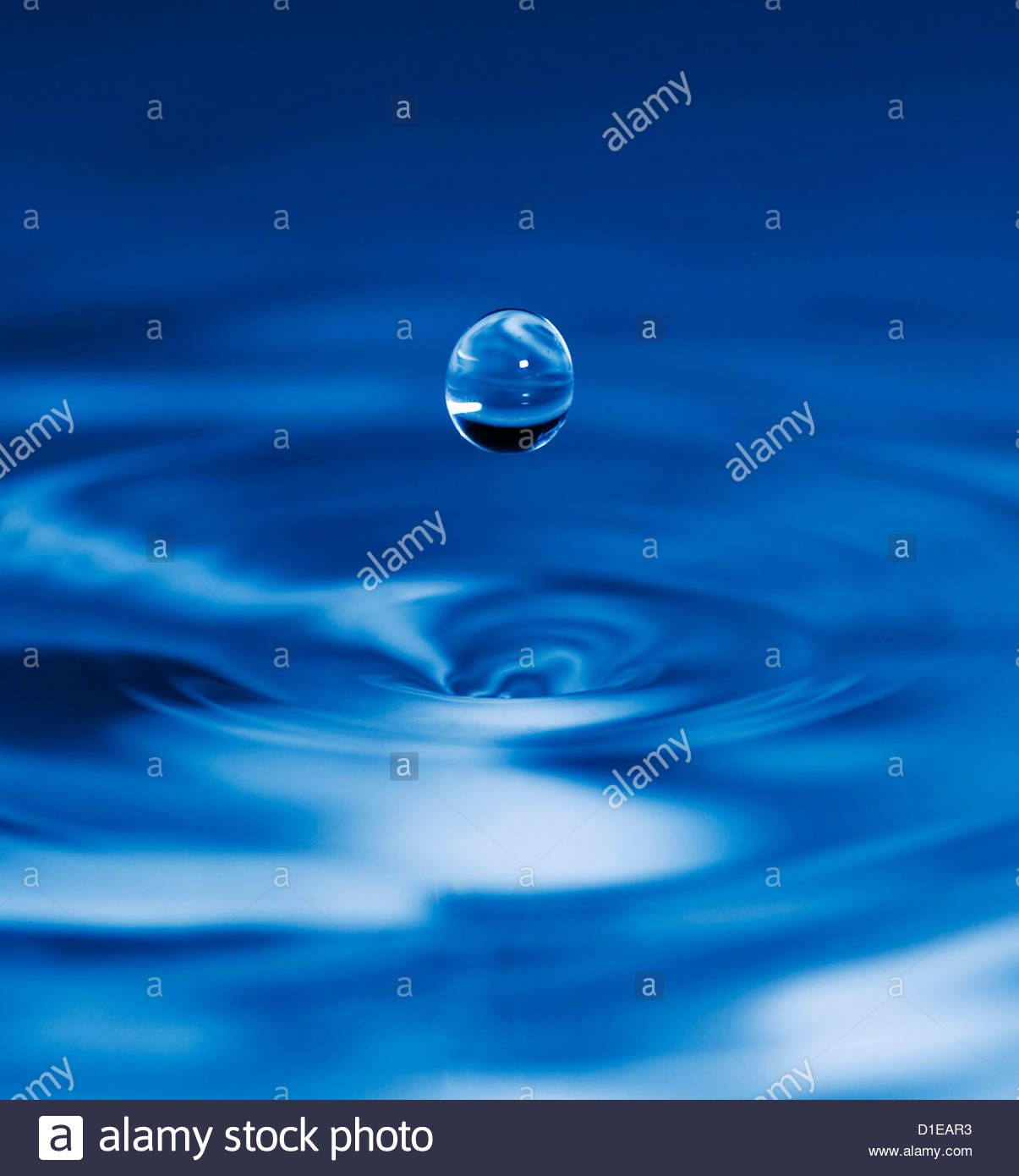 Falling Water Stock Photos & Falling Water Stock Images - Alamy