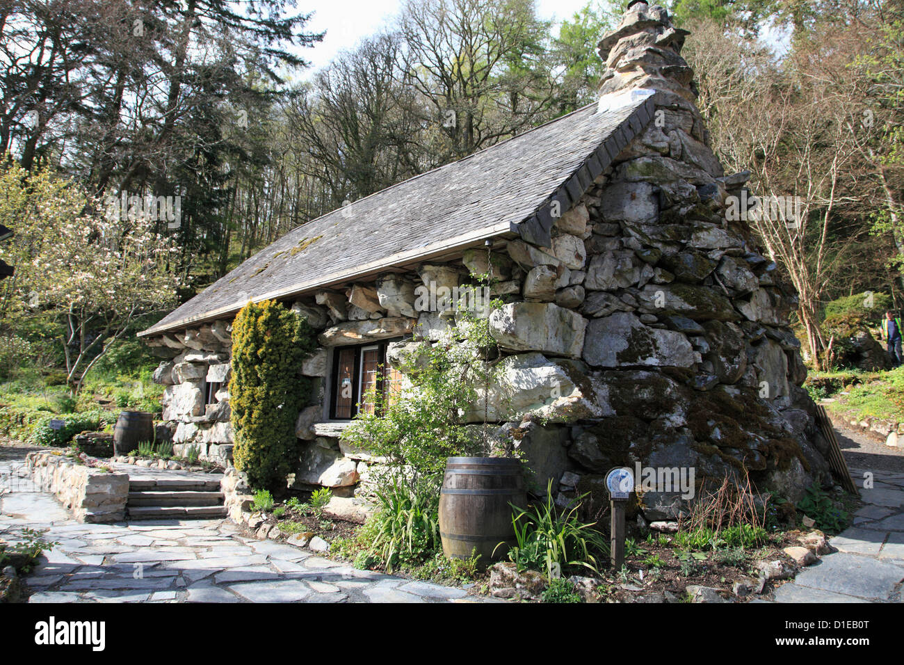 The Ugly House, Ty Hyll, Snowdonia National Park, Snowdonia, North ...