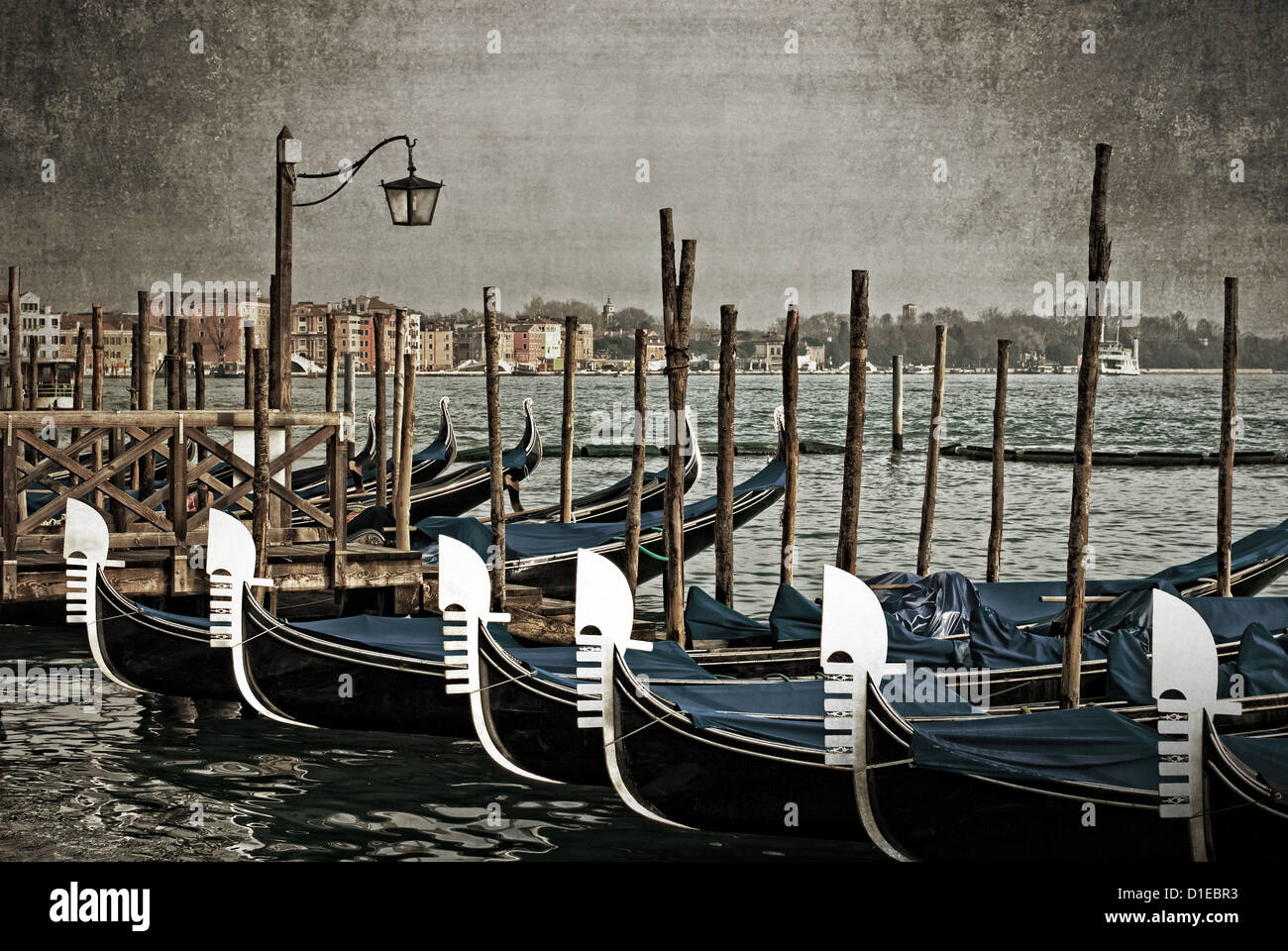 Gondolas wharf hi-res stock photography and images - Alamy
