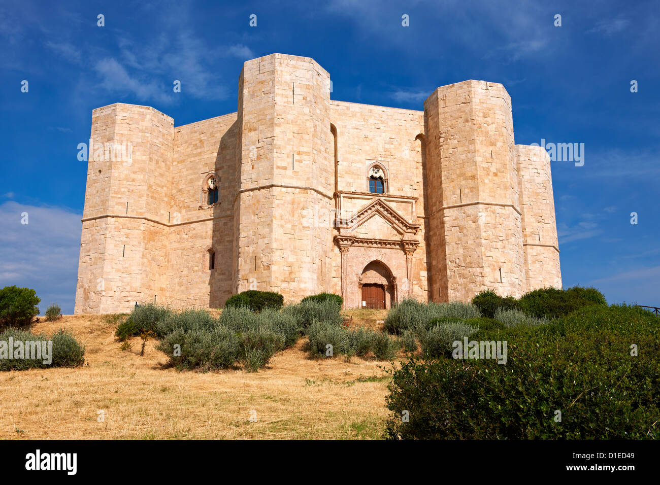 The medieval octagonal castle Castel Del Monte, built by Emperor ...