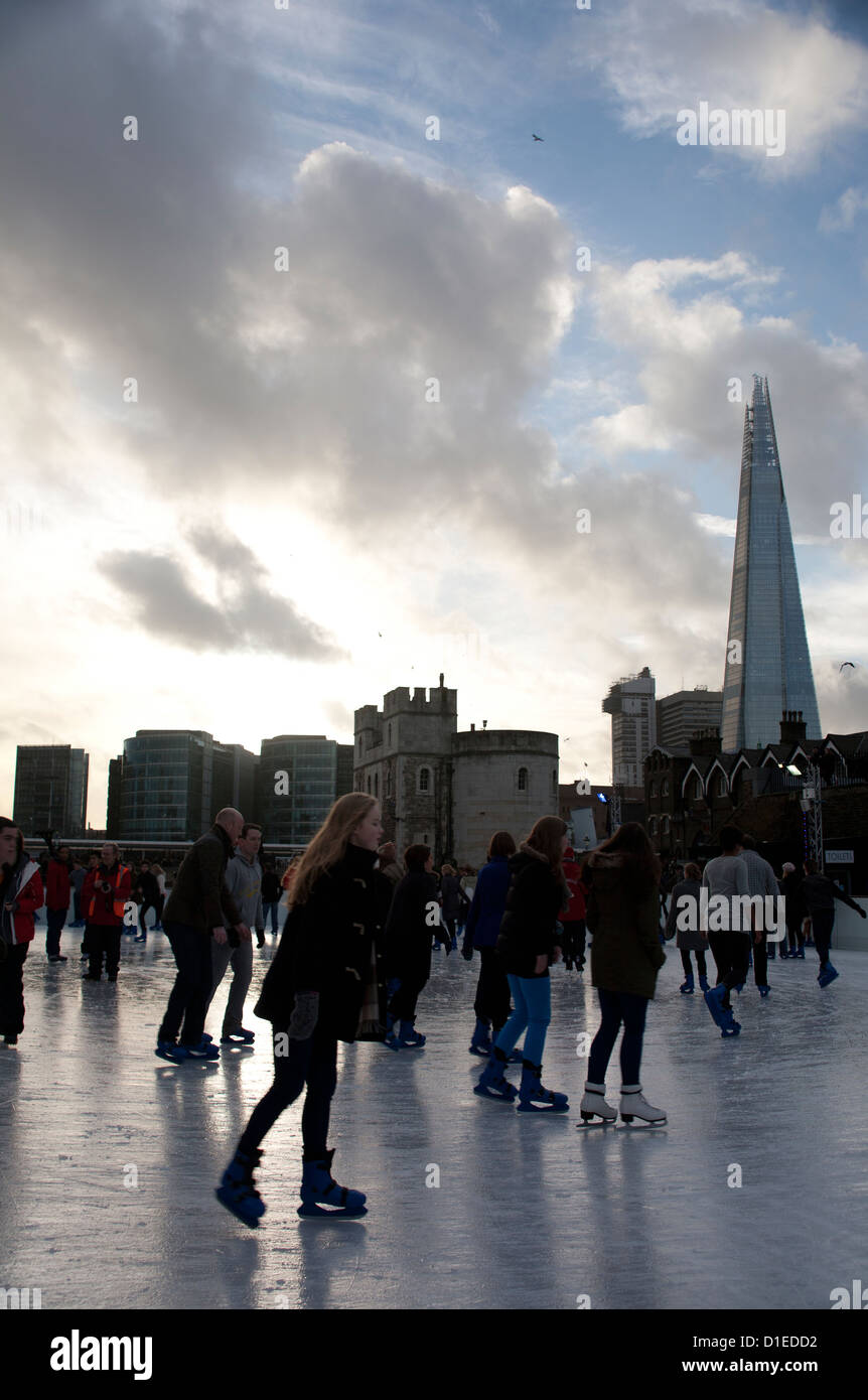 Iceskating winter hi-res stock photography and images - Alamy