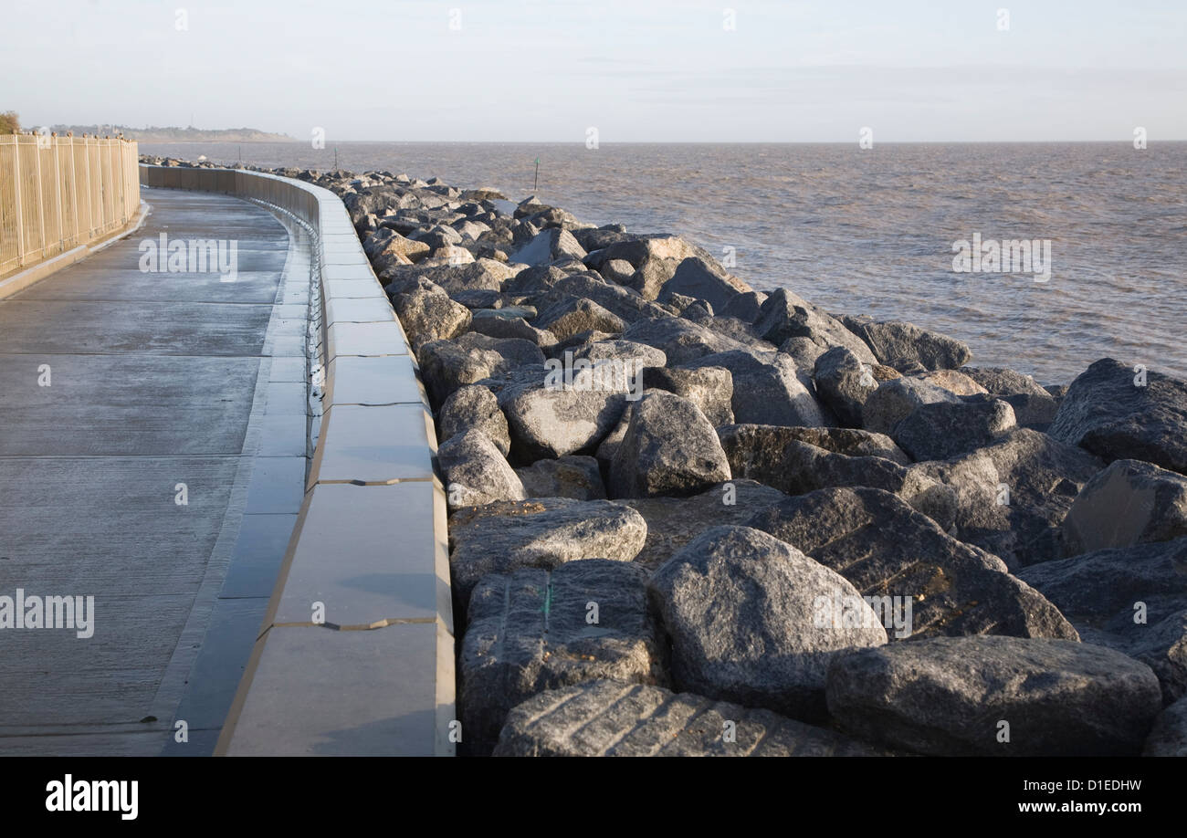 Coastal defence north felixstowe hi-res stock photography and images ...