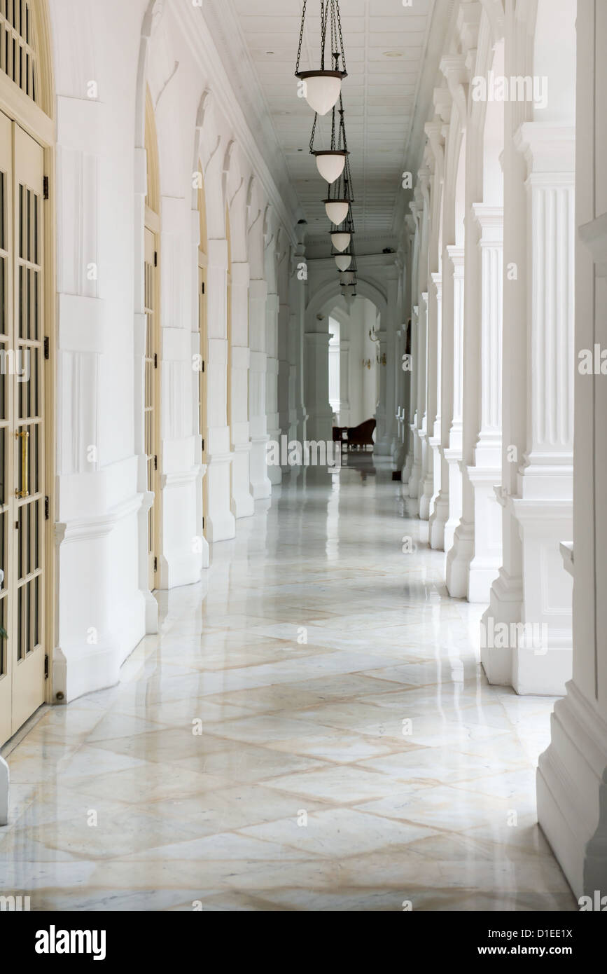 Long passage in house with doors hi-res stock photography and images ...