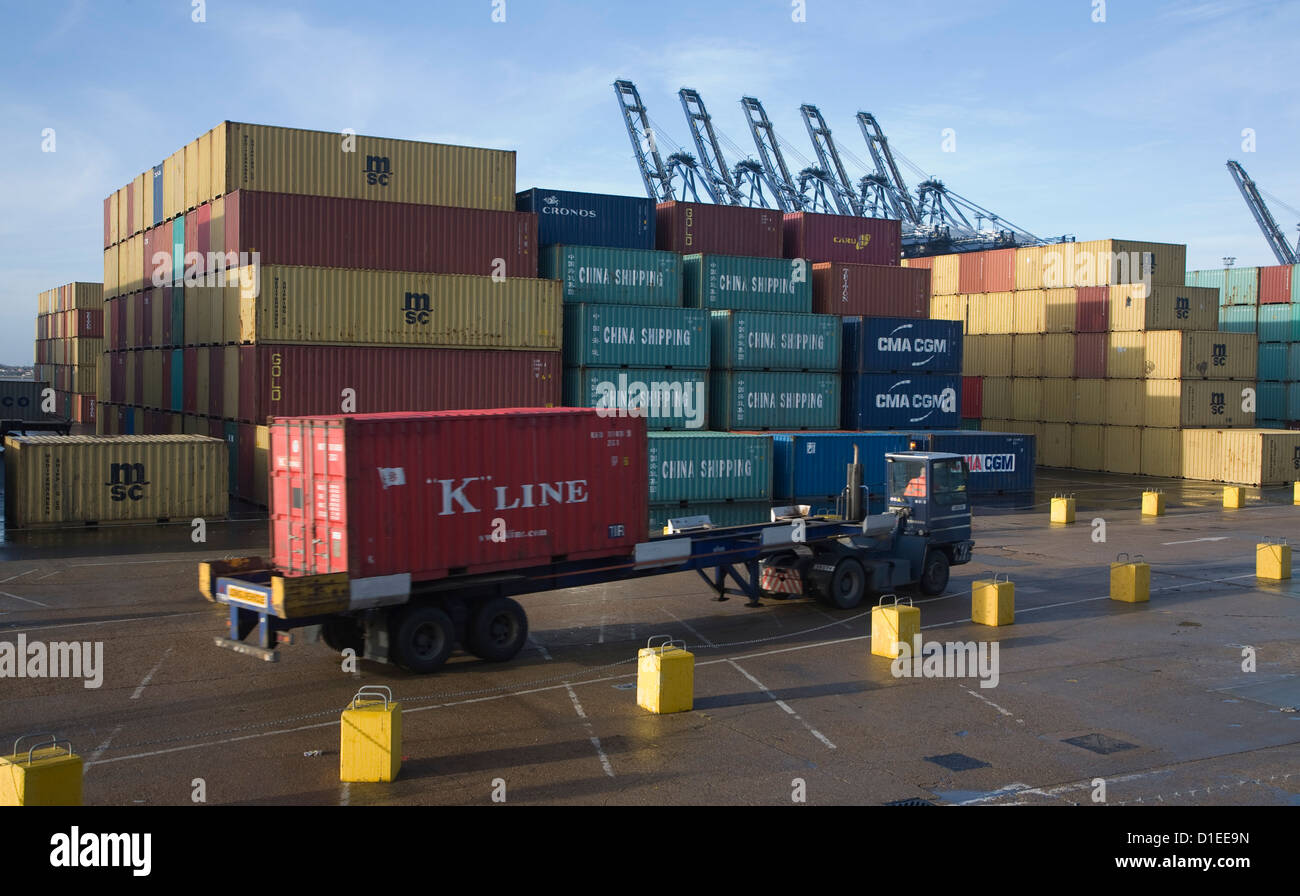 Container containers lorry uk hi-res stock photography and images - Alamy