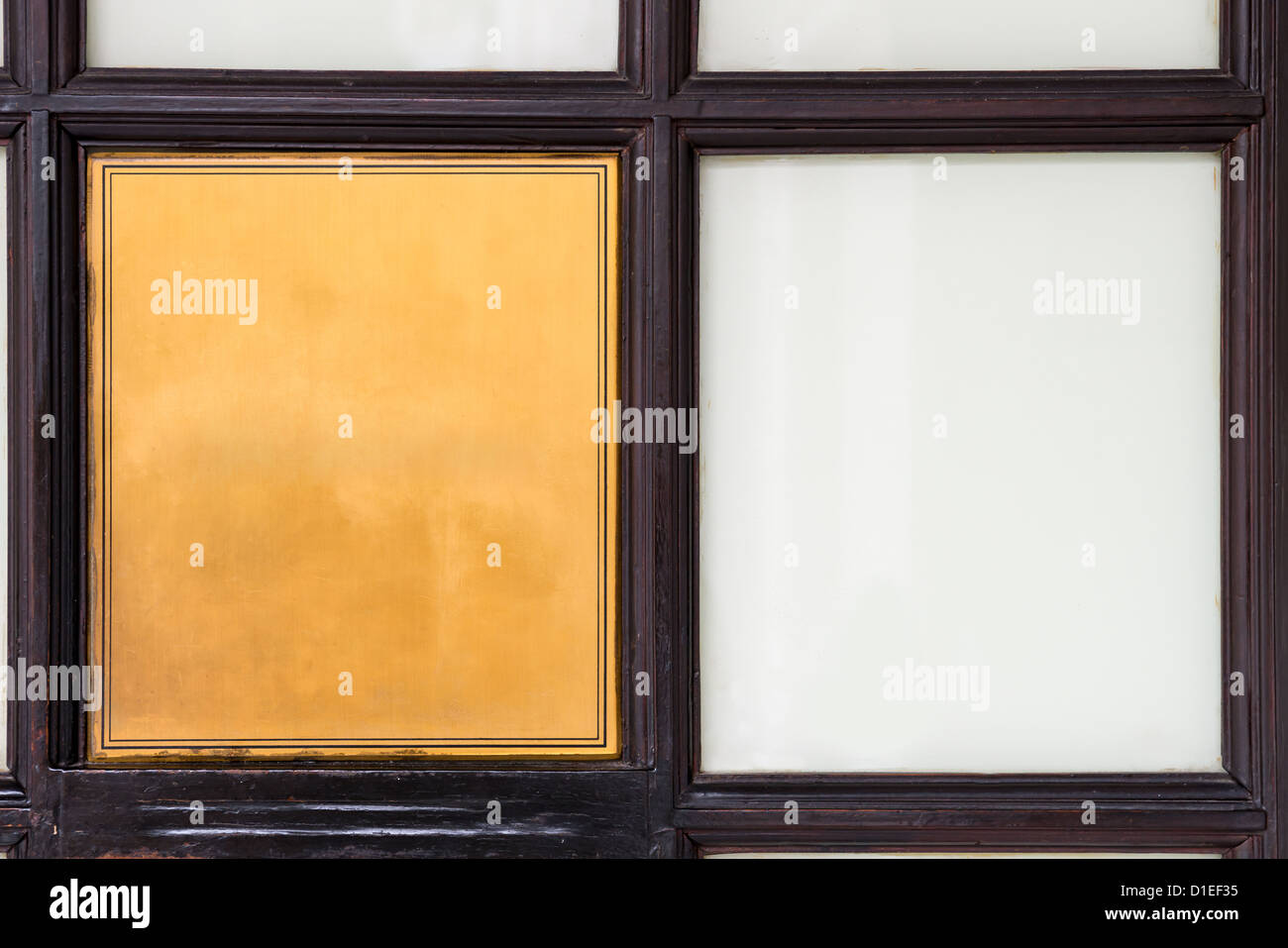 Metal sign frame hi-res stock photography and images - Alamy