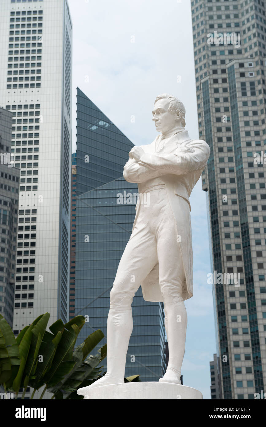 Raffles city tower singapore hi-res stock photography and images - Alamy