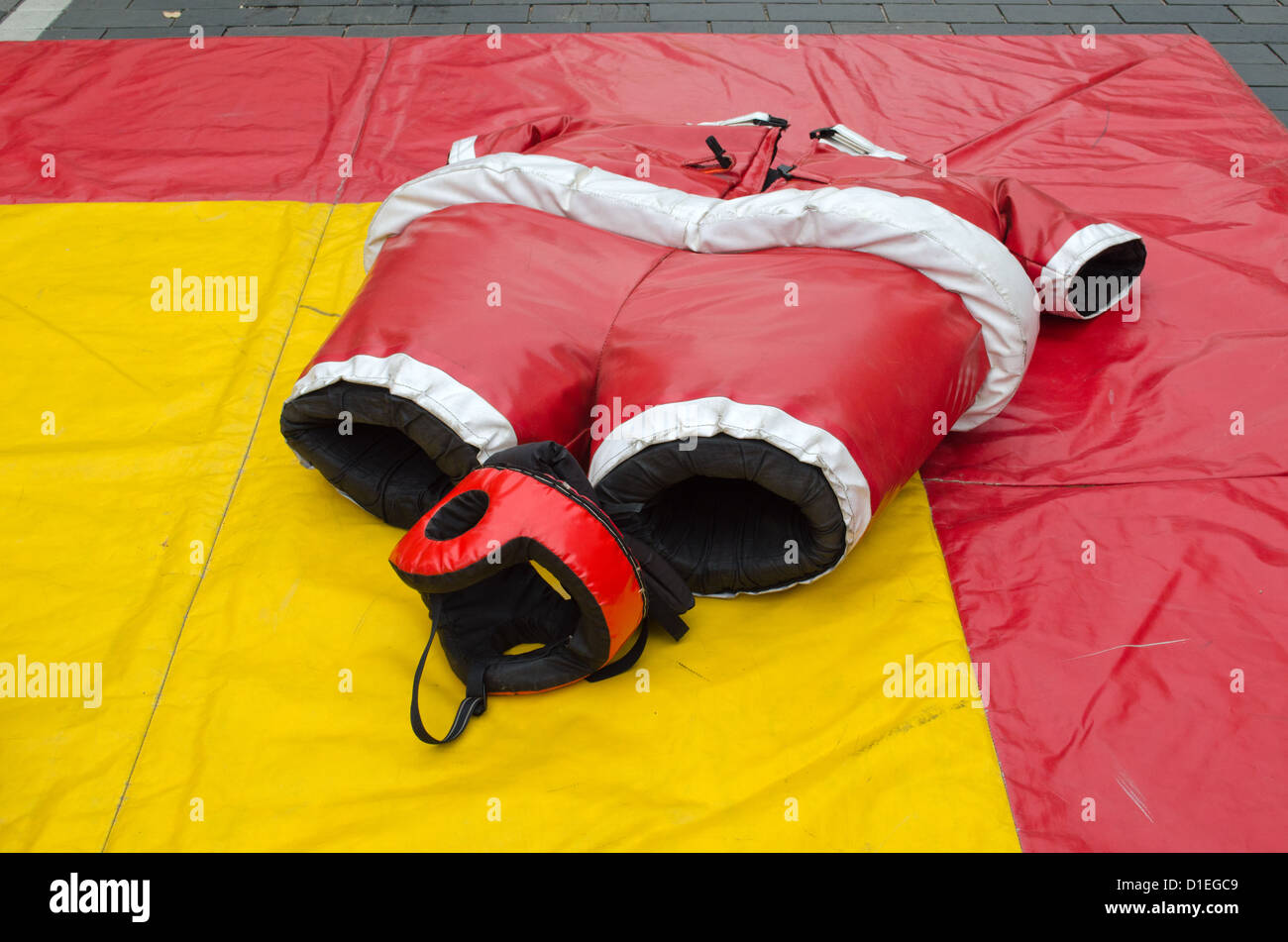 sumo wrestler costume suit and helmet. People fun entertainment play ...