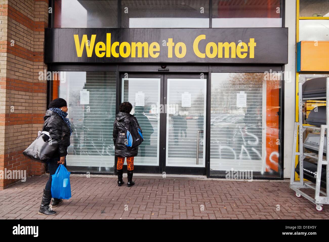 Electrical shop window hi-res stock photography and images - Alamy