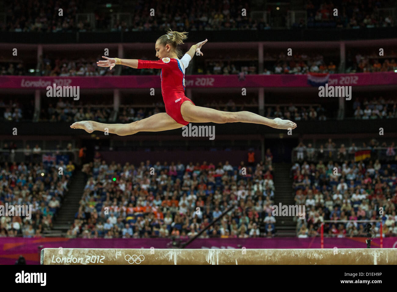 Viktoria Komova Beam