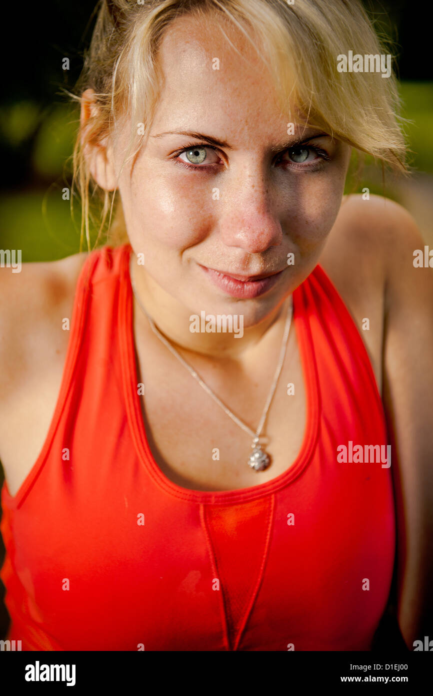 Young woman doing fitness training Stock Photo - Alamy