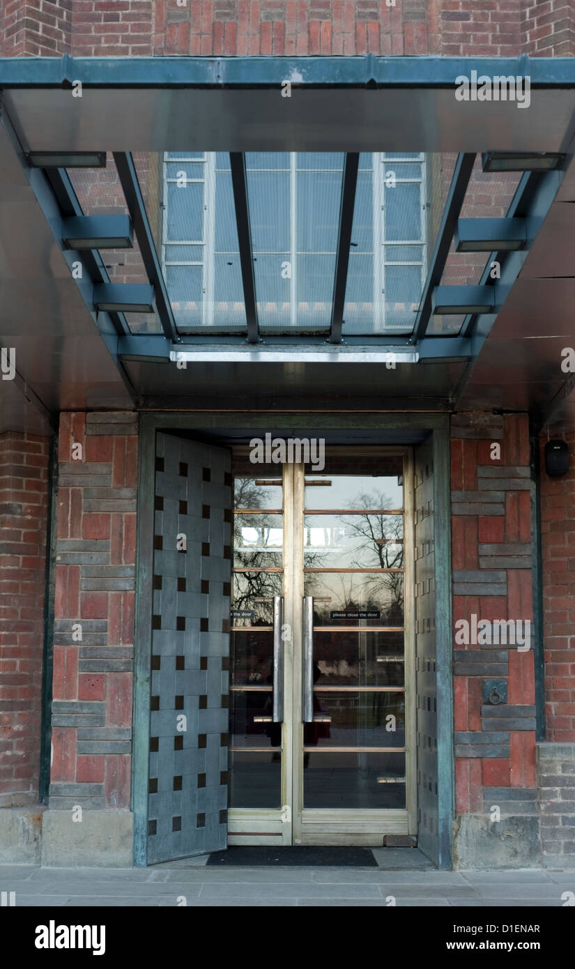 Stage door rsc theatre in hi-res stock photography and images - Alamy