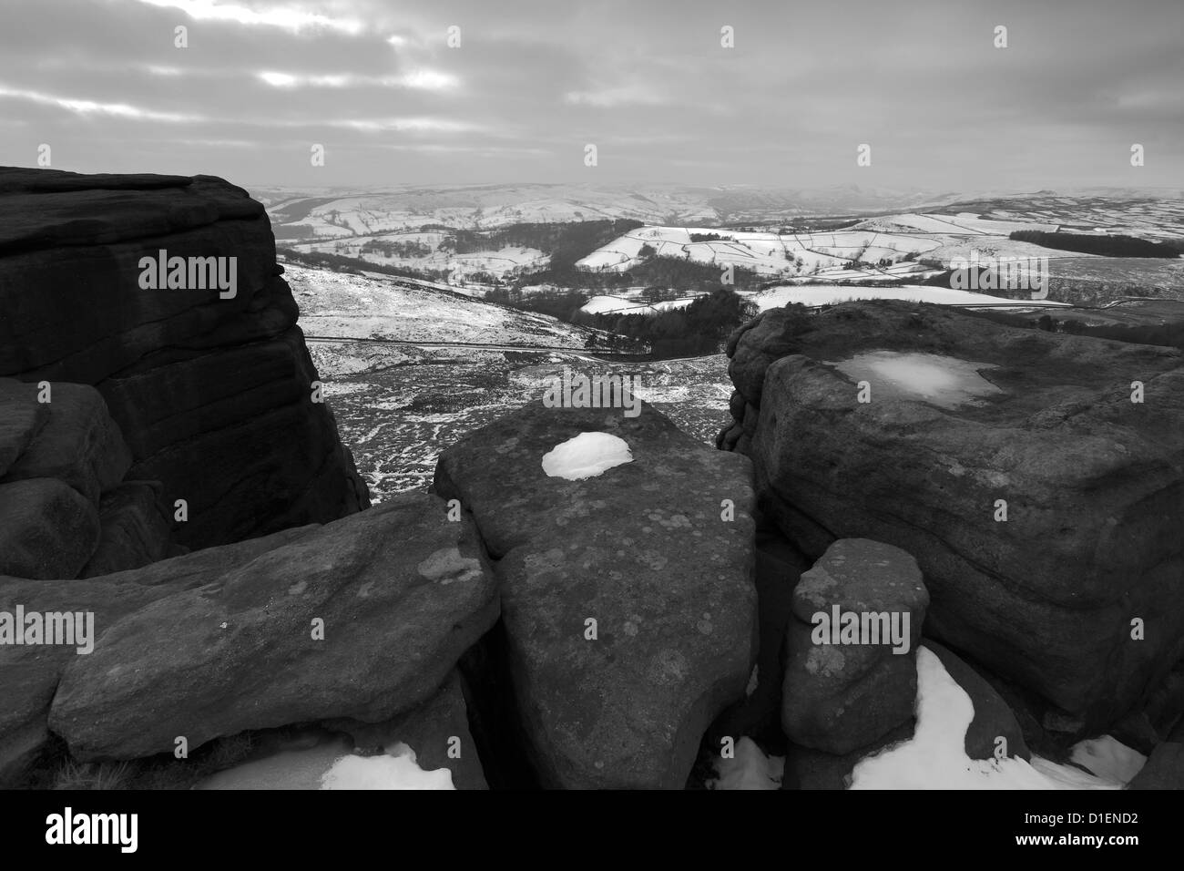 Stanage edge winter Black and White Stock Photos & Images - Alamy