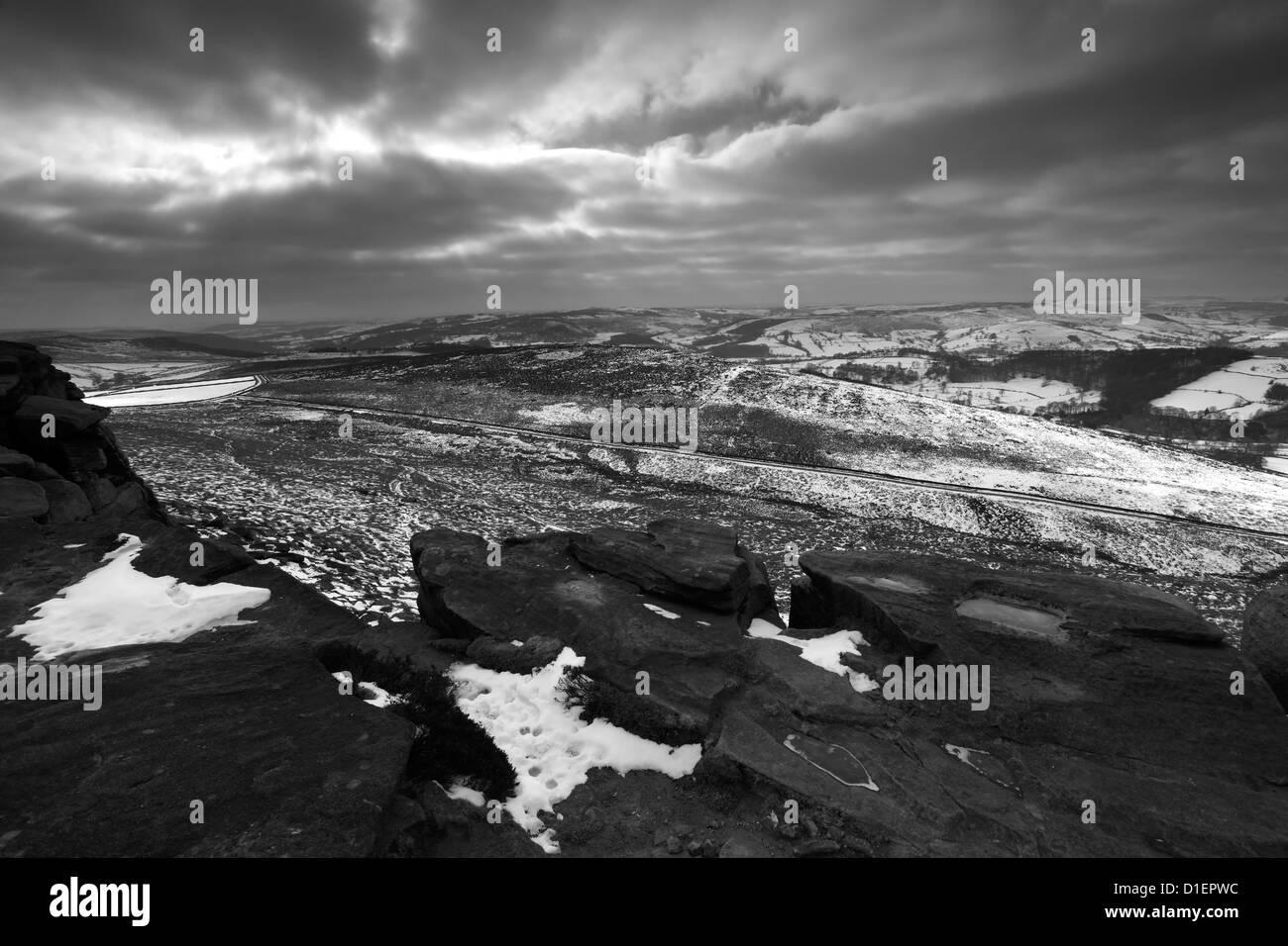 Stanage edge winter Black and White Stock Photos & Images - Alamy
