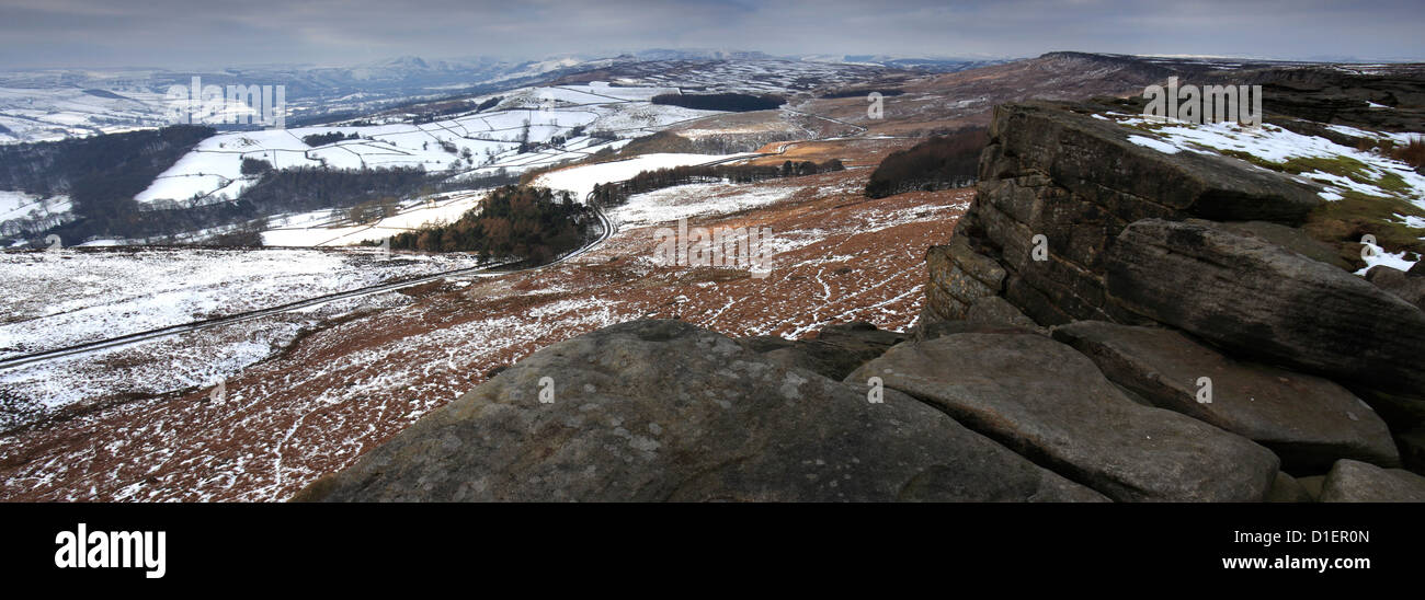 Winter snow on Stanage Edge, Peak District National Park, Derbyshire ...