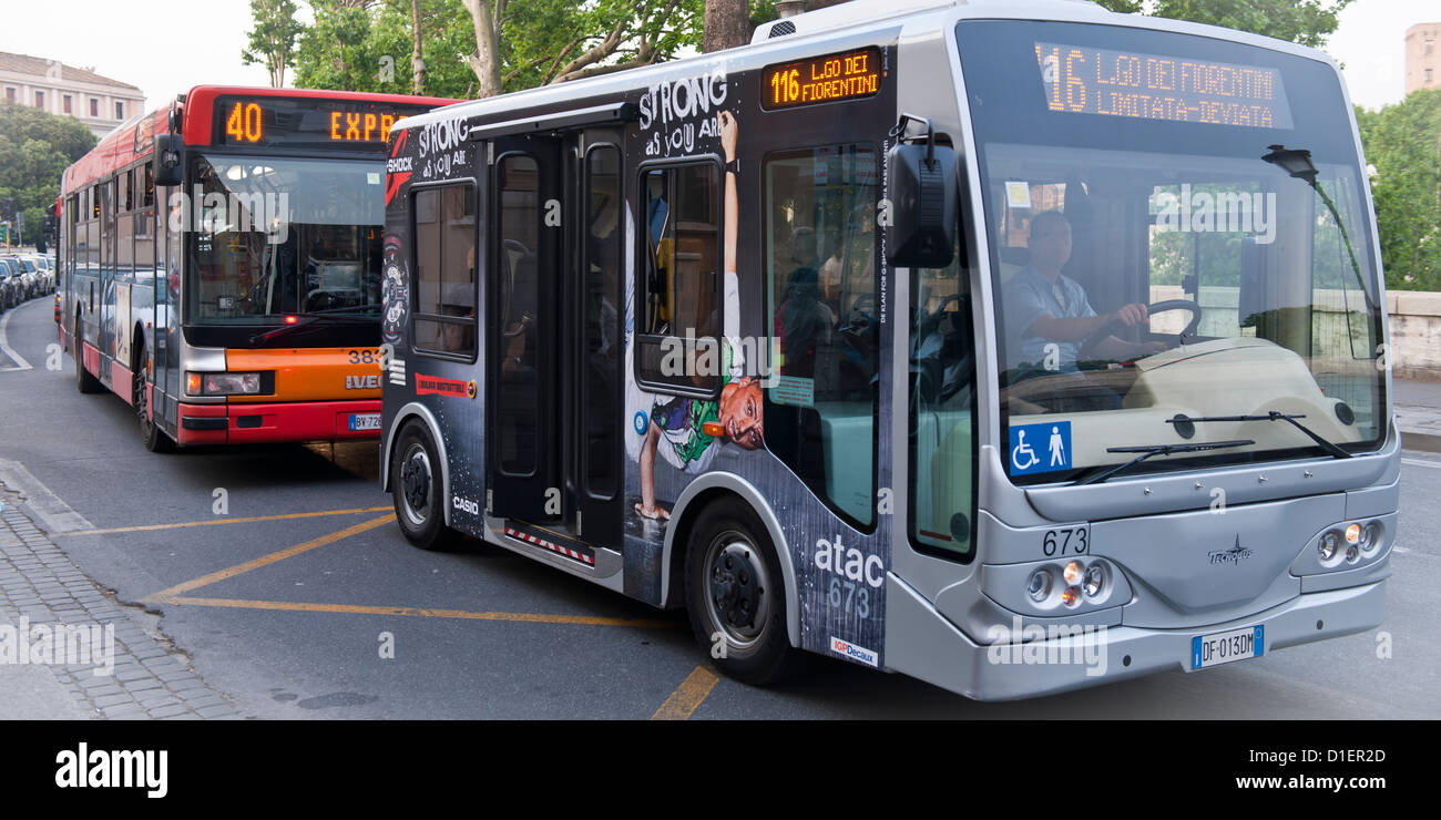 Buses commuter hi-res stock photography and images - Alamy