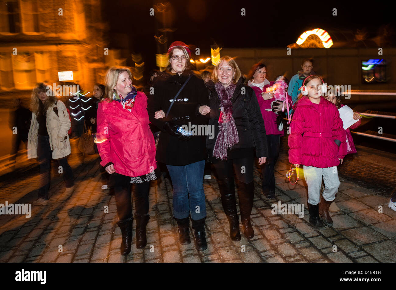 Night walk hi-res stock photography and images - Alamy