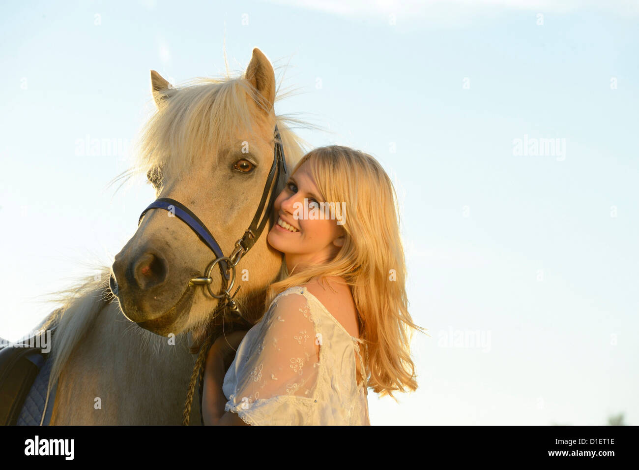 Female white horse hi-res stock photography and images - Alamy