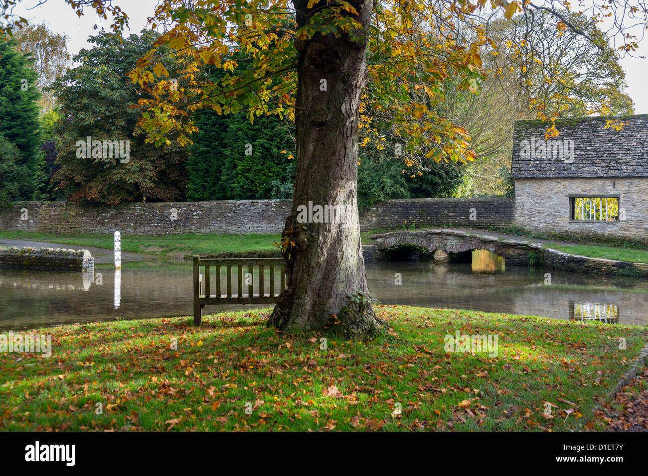 Shilton oxfordshire hi-res stock photography and images - Alamy