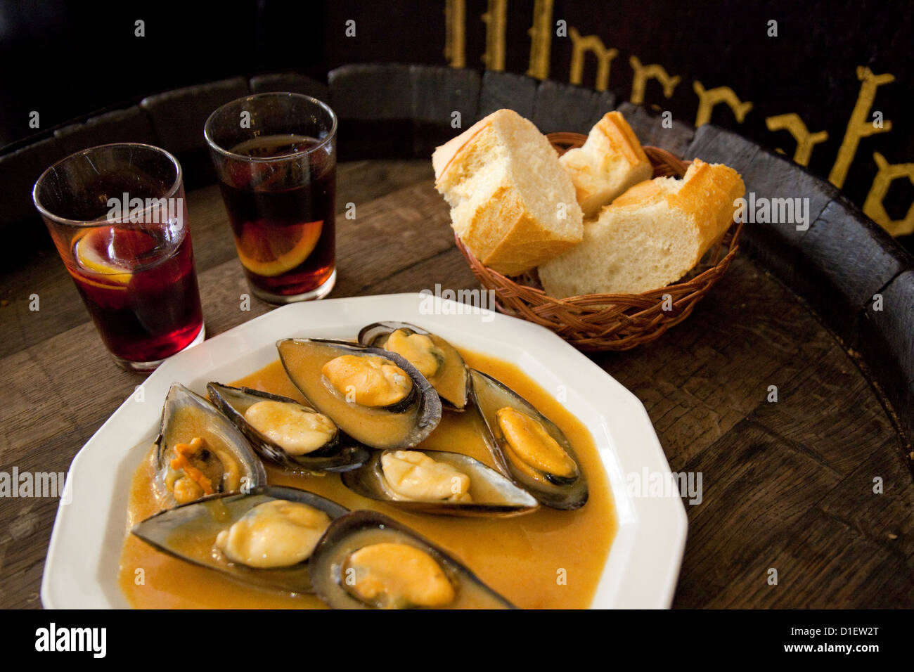 Mussels in vermouth sauce Wineries Mazon Santander Cantabria Spain ...