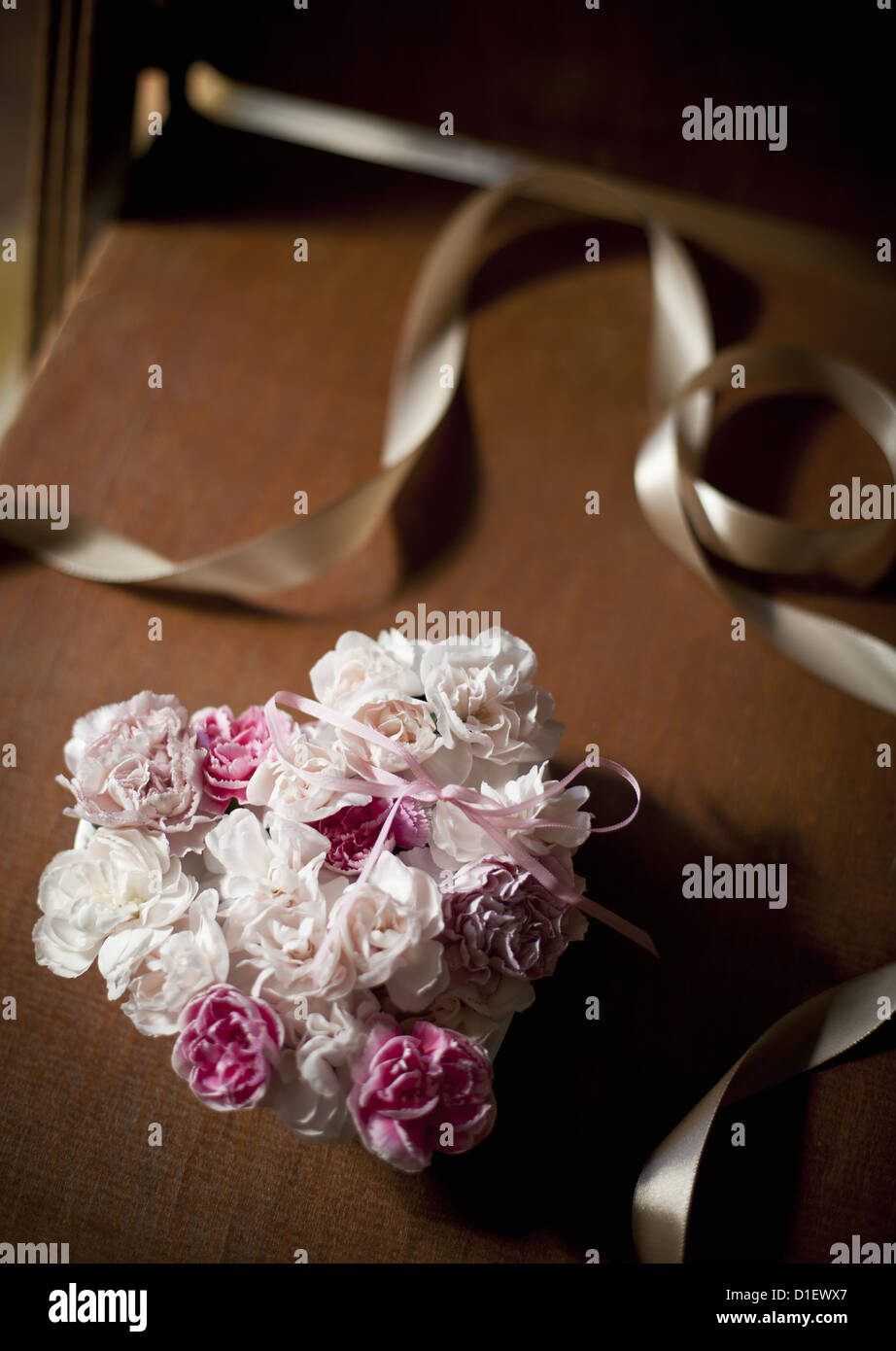 Carnation flower arrangement Stock Photo - Alamy
