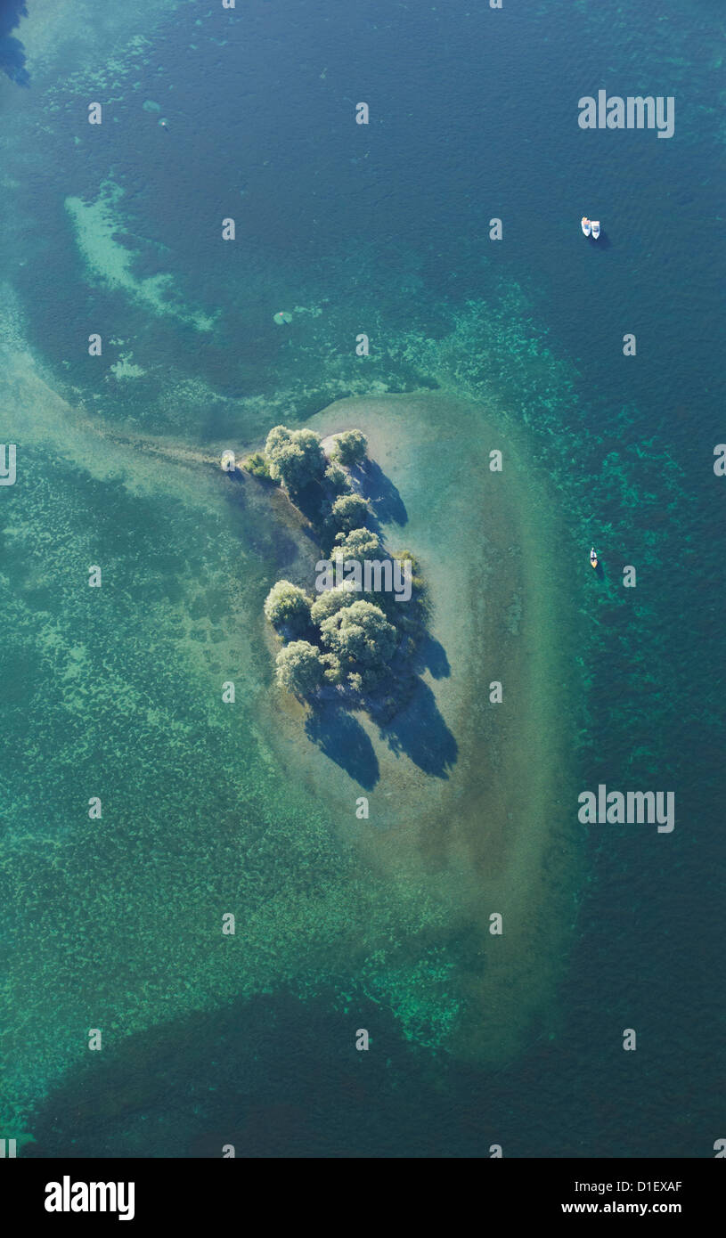 Small lake aerial view hi-res stock photography and images - Alamy