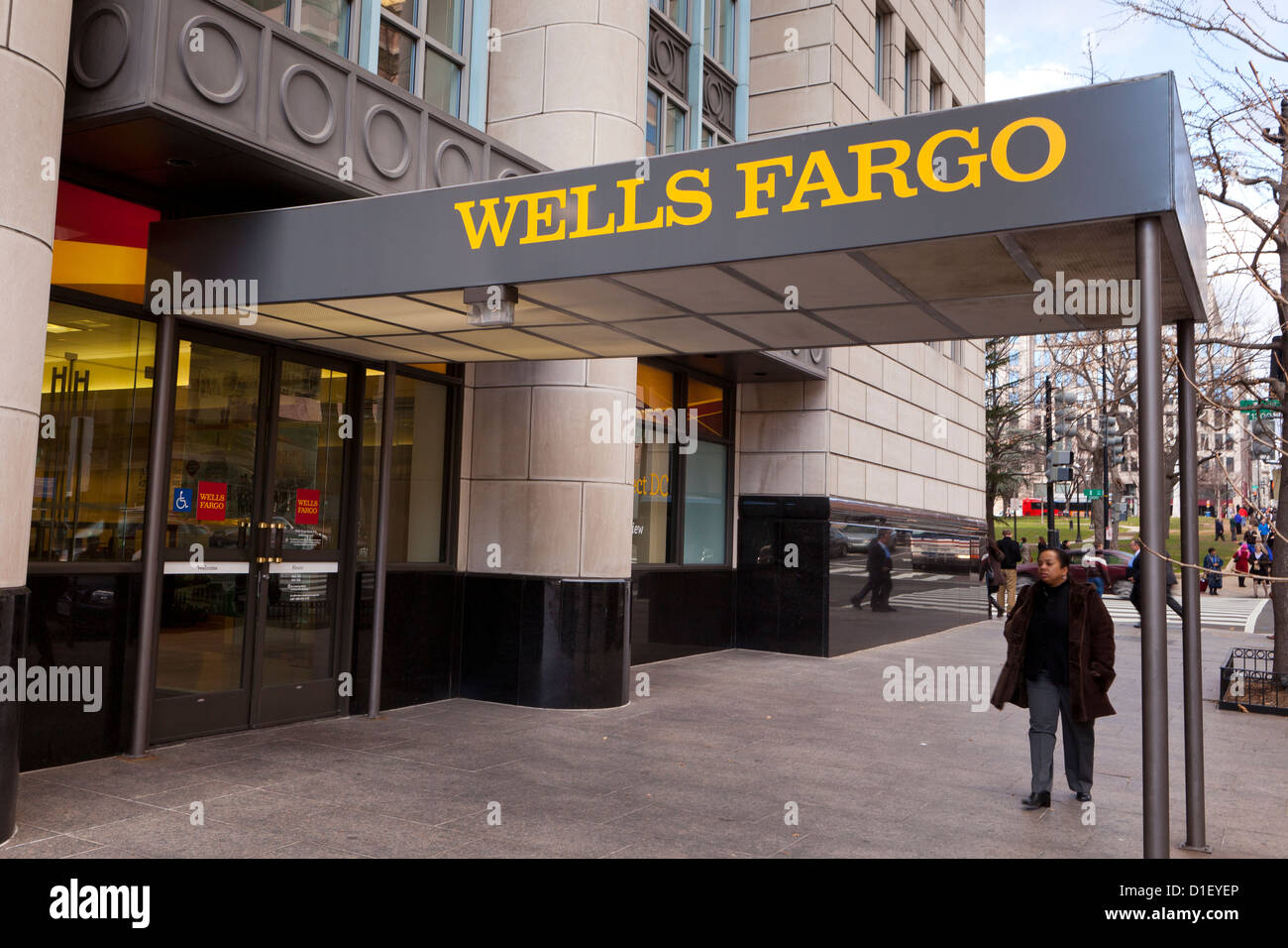 Bank of america branch hi-res stock photography and images - Alamy