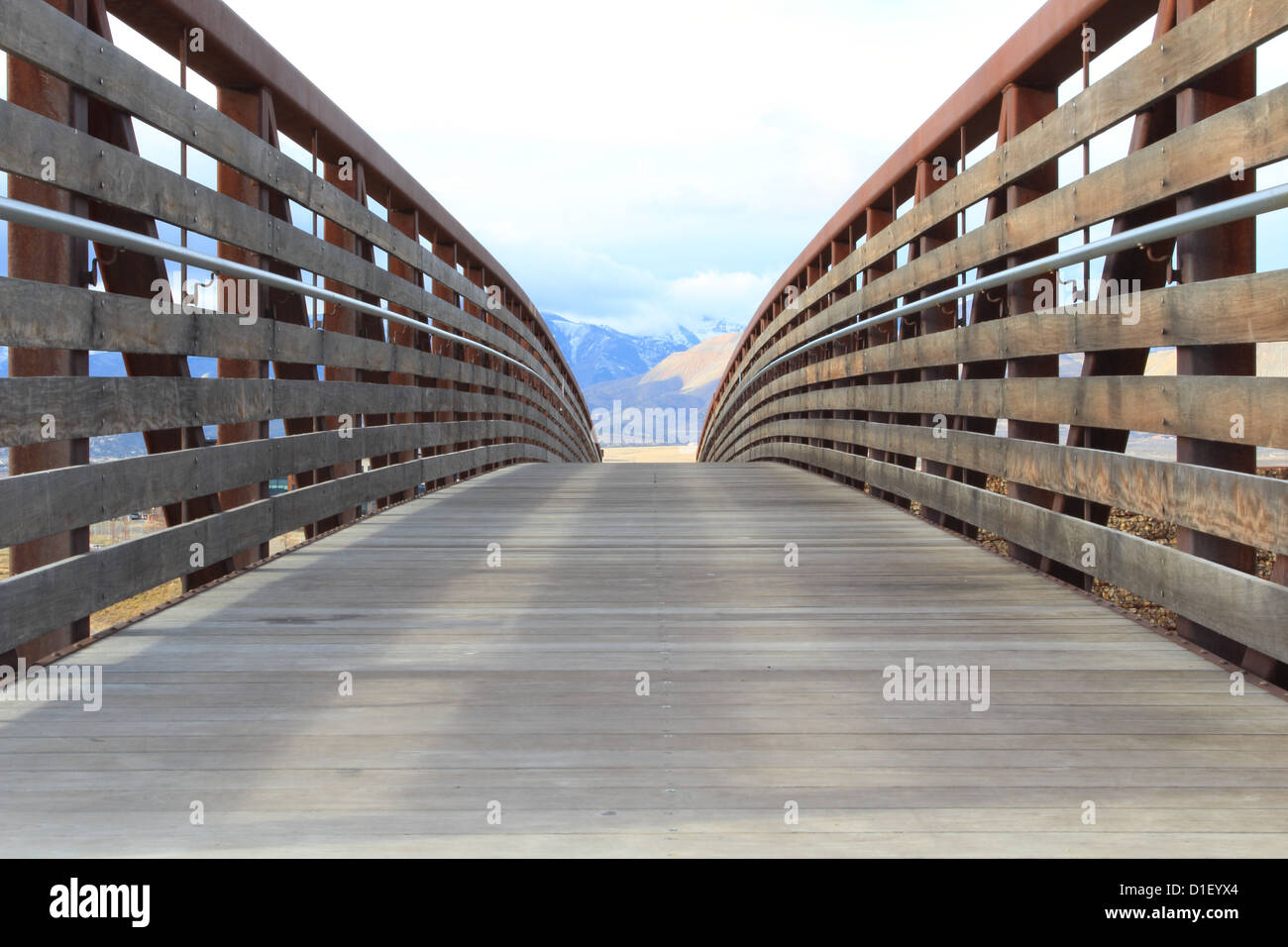 Mountain bridge walk hi-res stock photography and images - Alamy