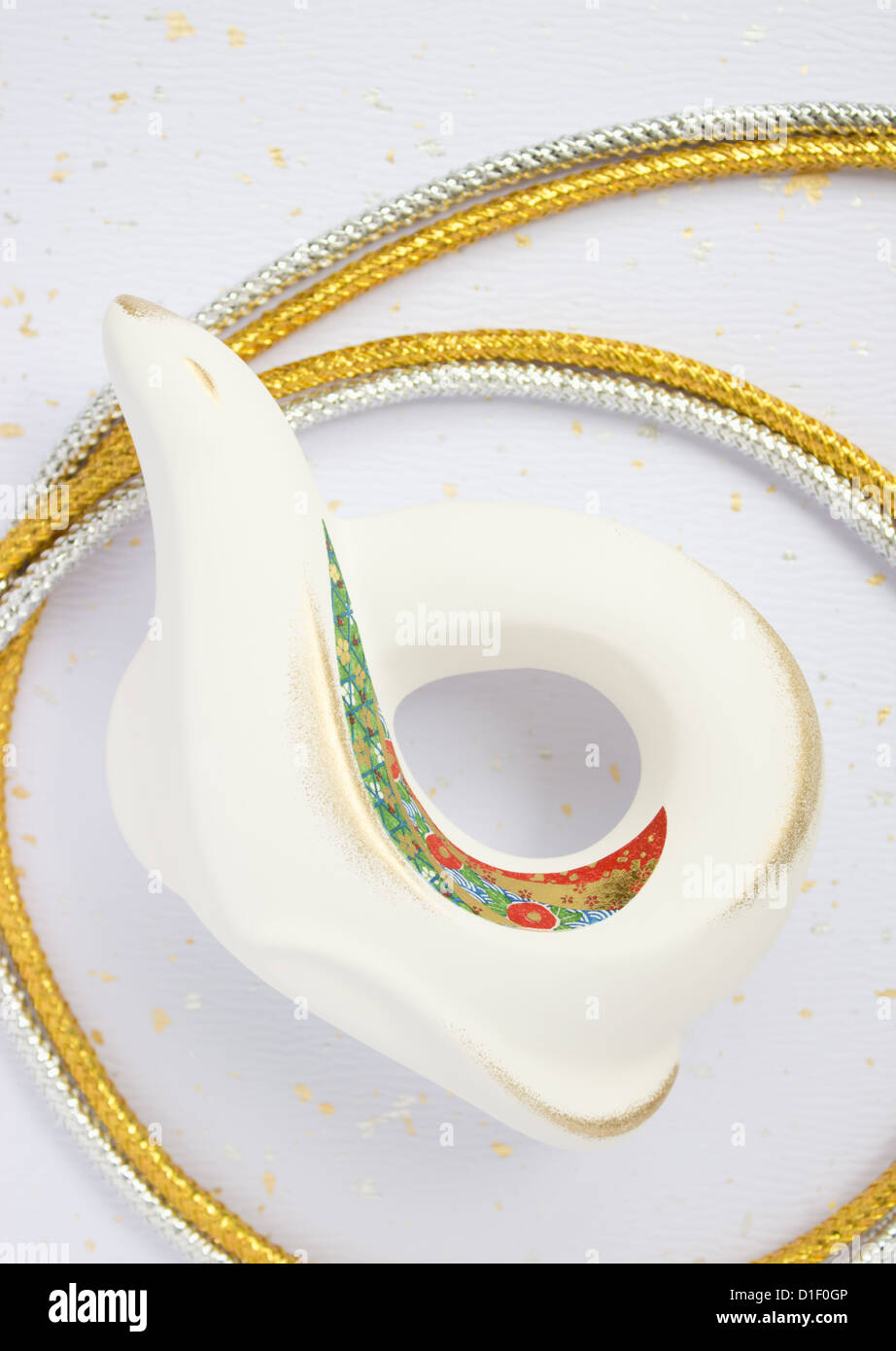 Silver color snake hi-res stock photography and images - Alamy