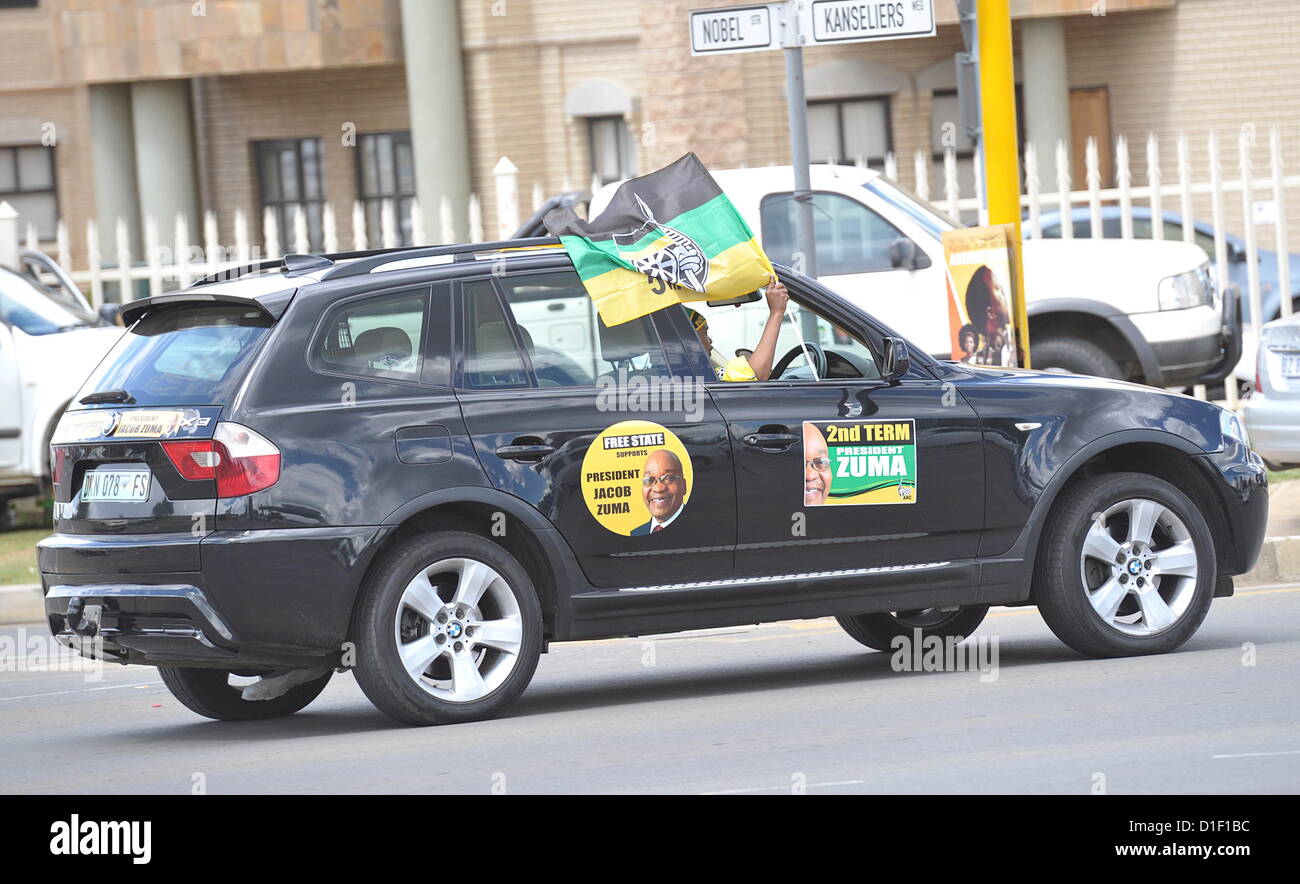 BLOEMFONTEIN, SOUTH AFRICA: Supporters celebrate President Zuma at the ...