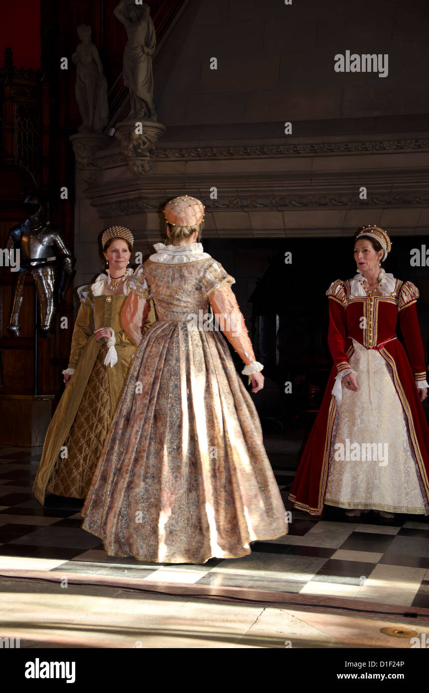 Renaissance court dance hi-res stock photography and images - Alamy