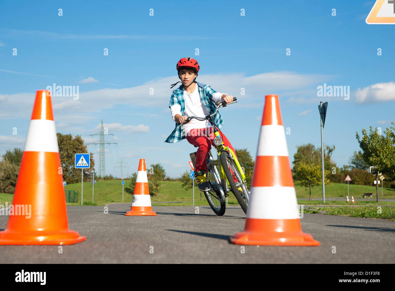 Closed course hi-res stock photography and images - Alamy