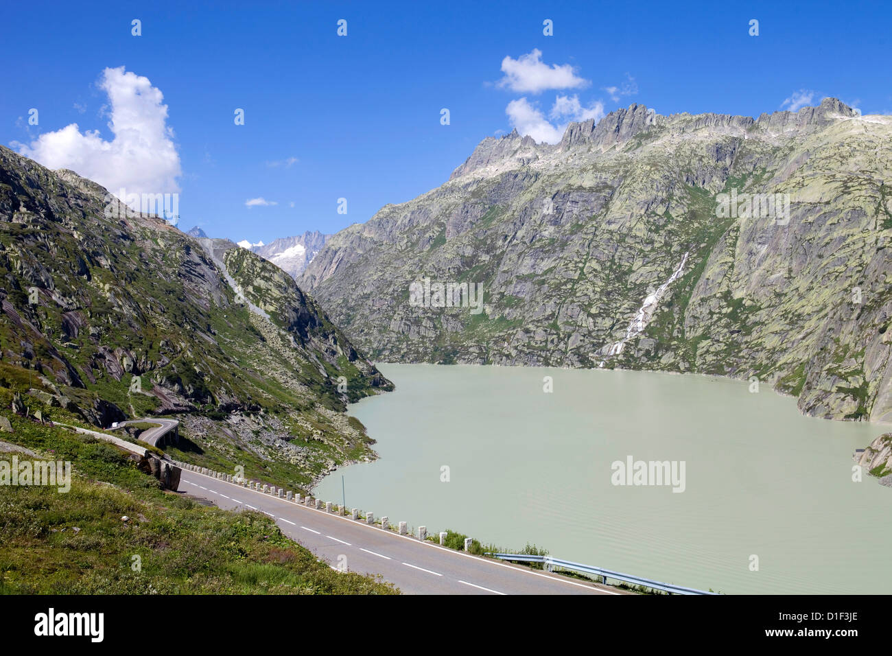 Serene swiss lake hi-res stock photography and images - Alamy