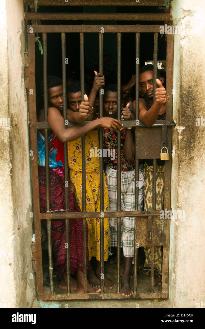 Prisoners jail hi-res stock photography and images - Alamy