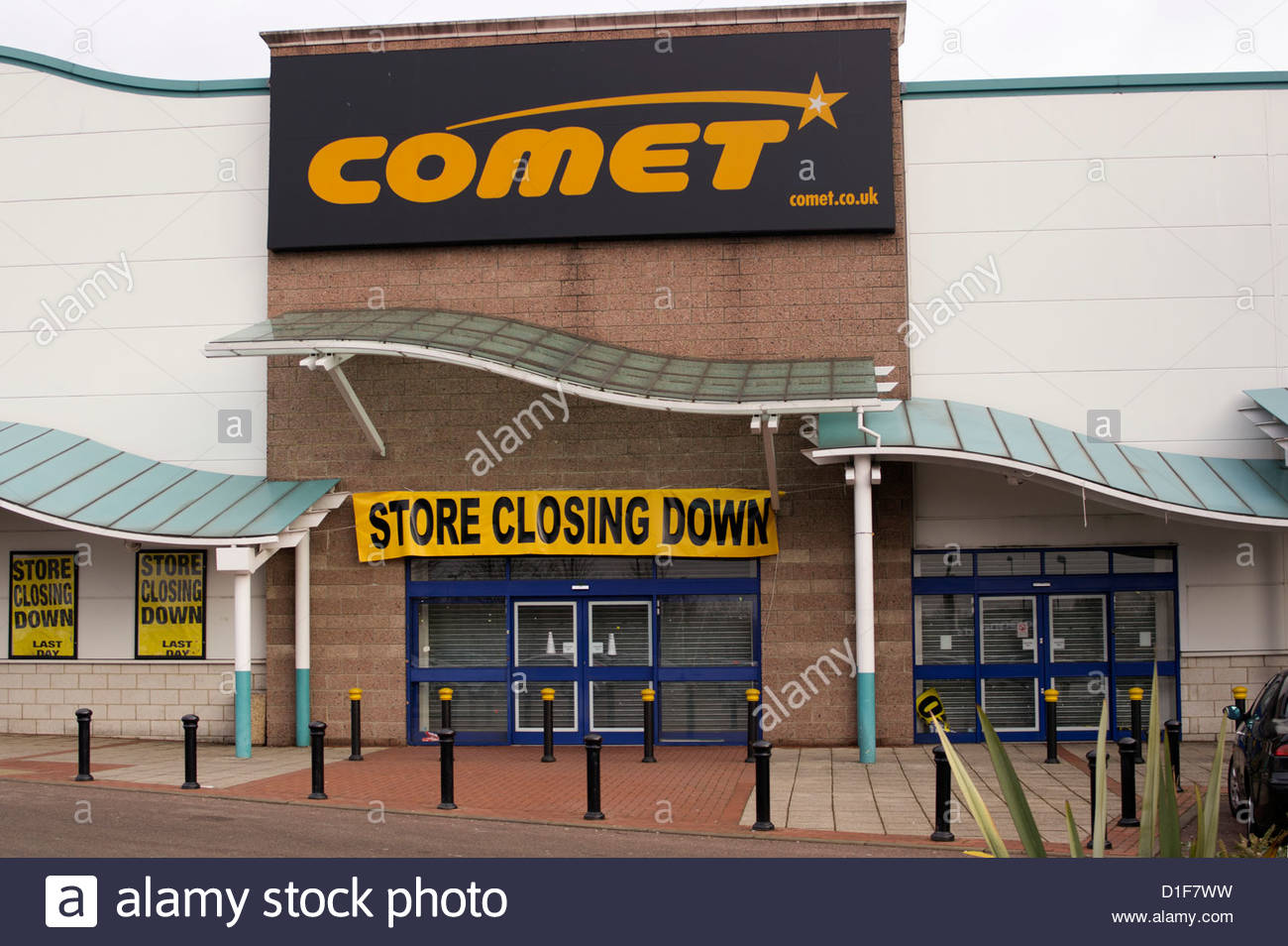 Retail Store Closing Down High Resolution Stock Photography and Images ...