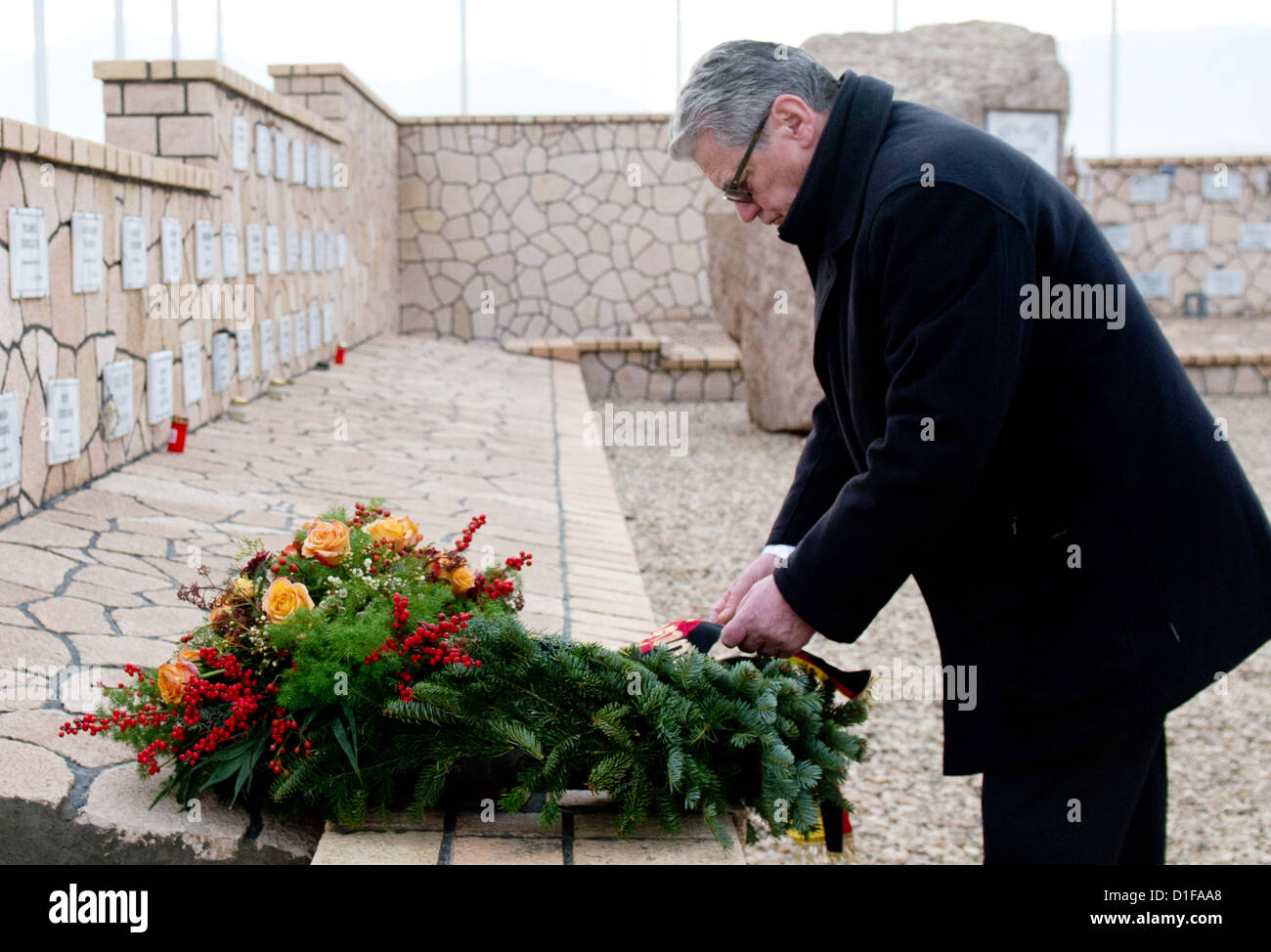 German federal president Joachim Gauck commemorates fallen German ...