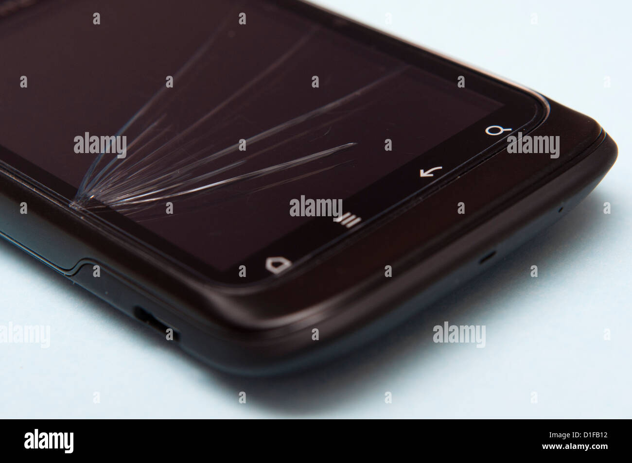 Broken cracked smartphone mobile phone screen Stock Photo - Alamy