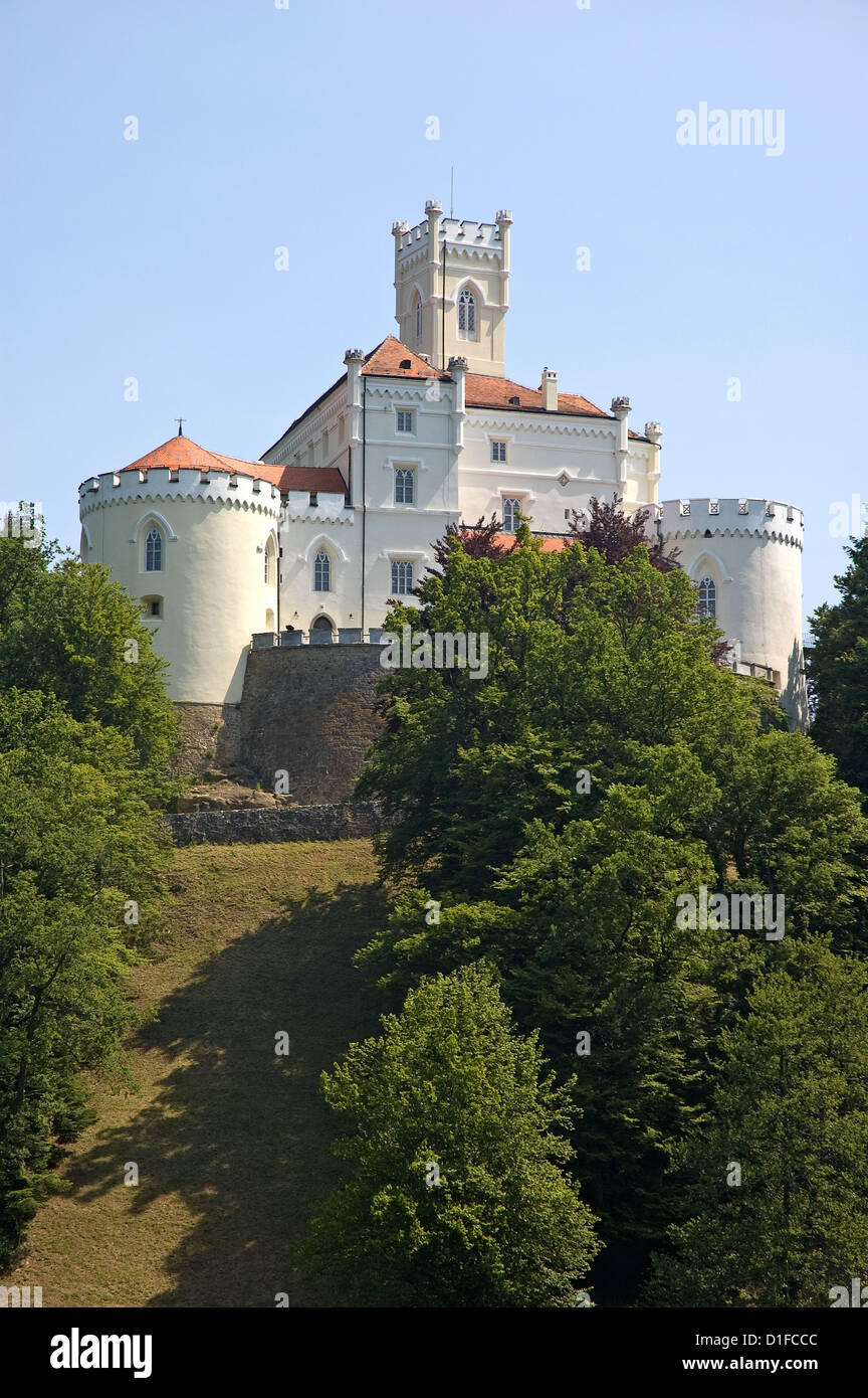 Elk192-1260v Croatia, Trakoscan, castle 12-13th c Stock Photo - Alamy