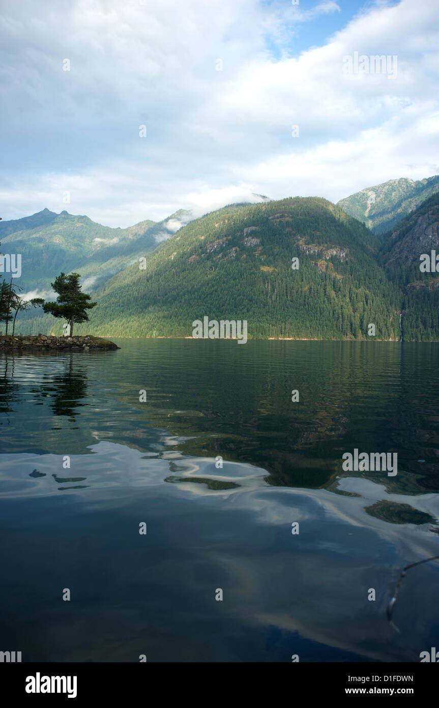 Ross Lake in the North Cascades National Park, Washington State, United ...