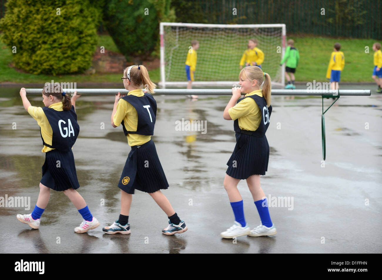 Netball school girls High Resolution Stock Photography and Images - Alamy